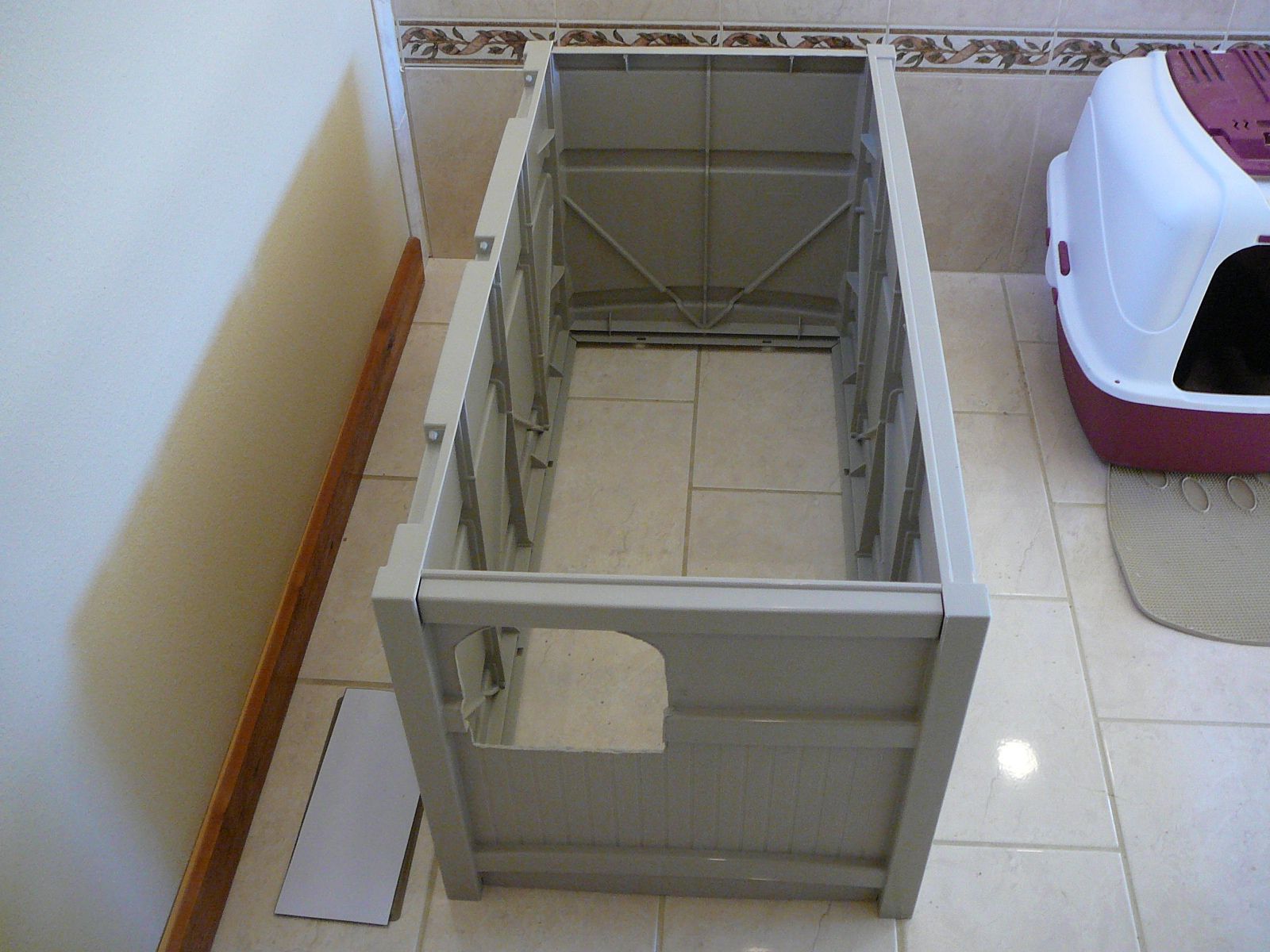 How to Make a Mess-less Cat Litter Box : 5 Steps - Instructables