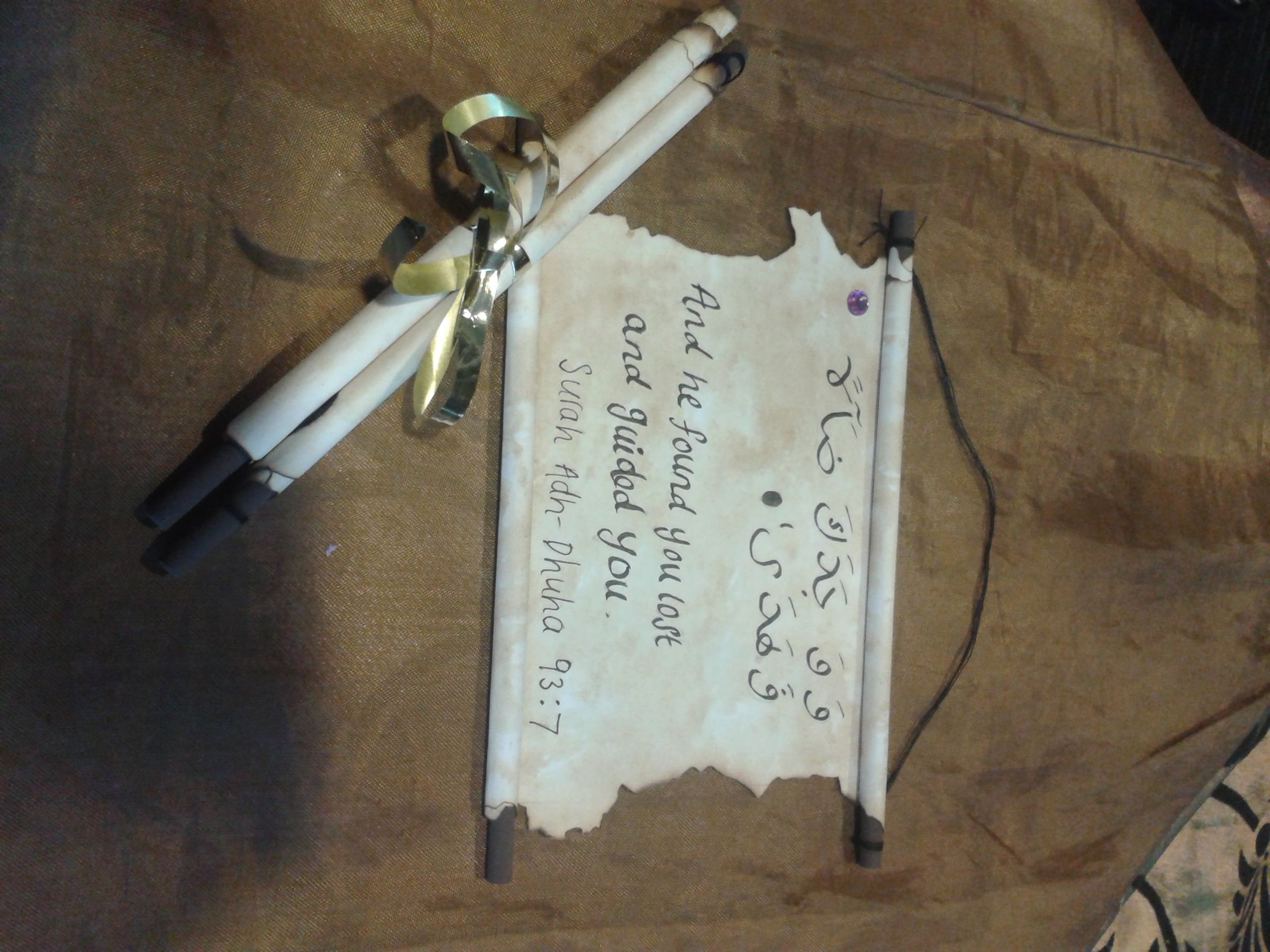 Paper Scrolls : 5 Steps (with Pictures) - Instructables