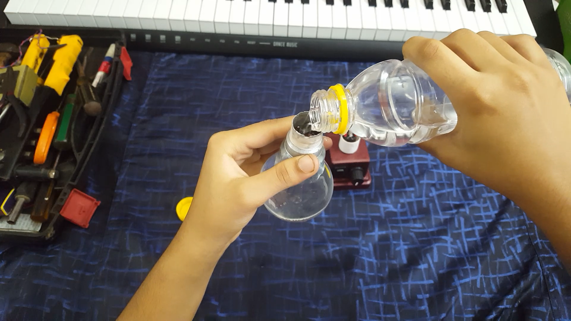 Mini Tornado Maker : 5 Steps (with Pictures) - Instructables
