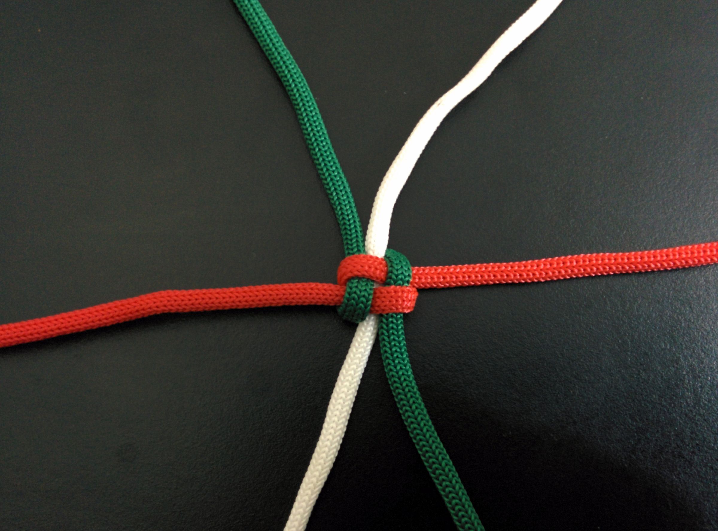 Paracord Fob With Hidden Compartment : 12 Steps (with Pictures ...