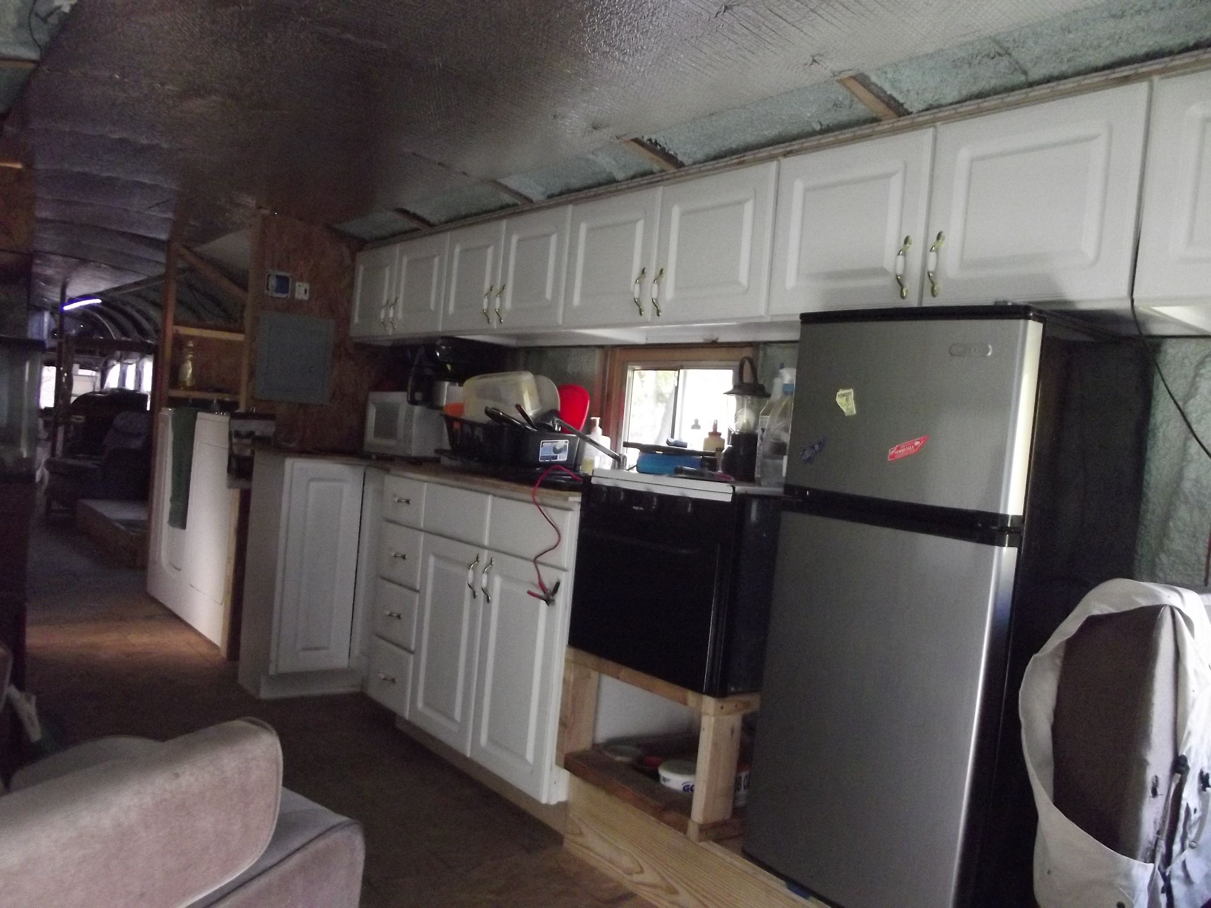 How to Put Square Cabinets in a Round Bus : 7 Steps (with Pictures ...