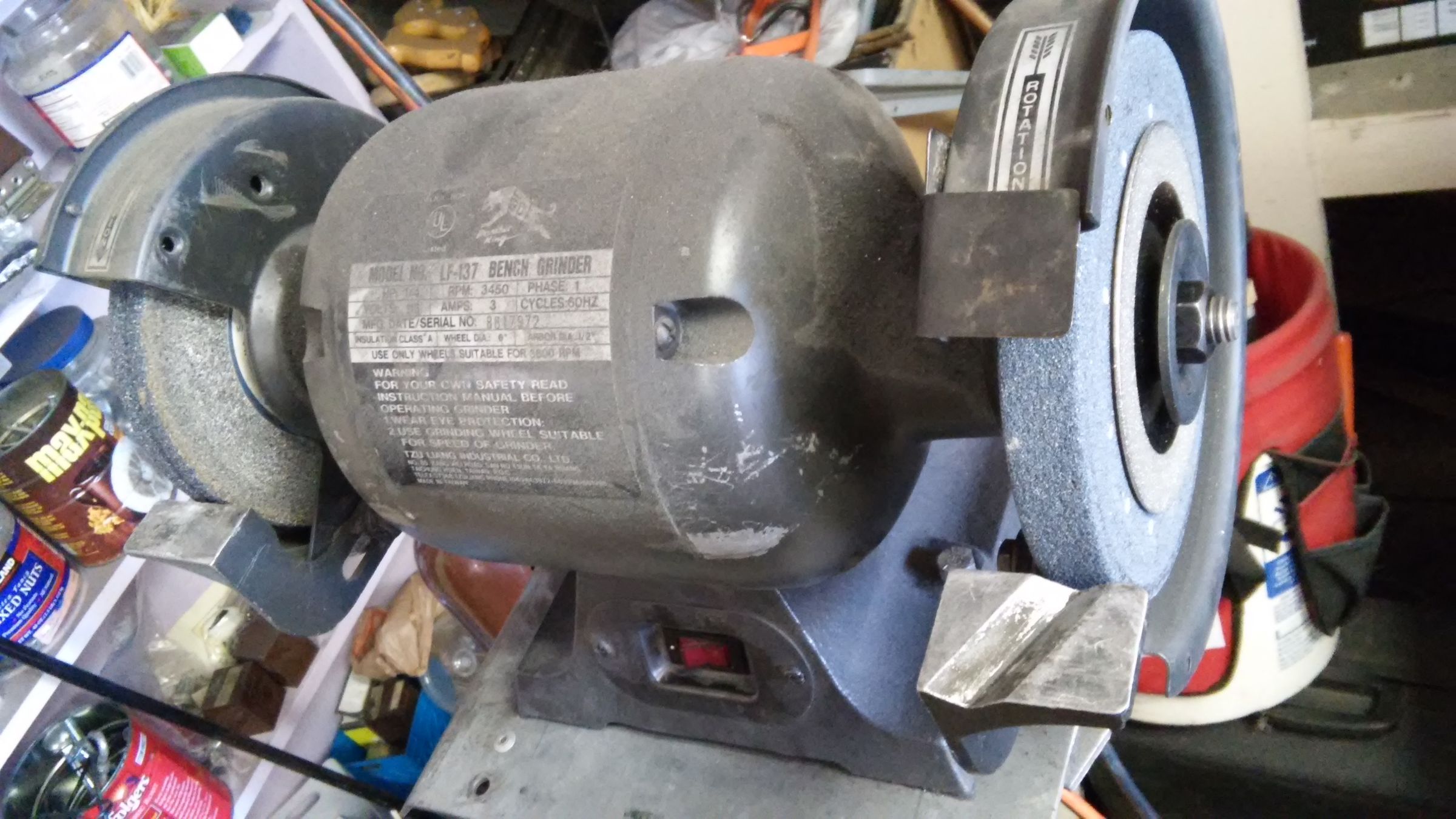 Diamond Grit Pedestal Grinder for 12$ : 7 Steps (with Pictures ...