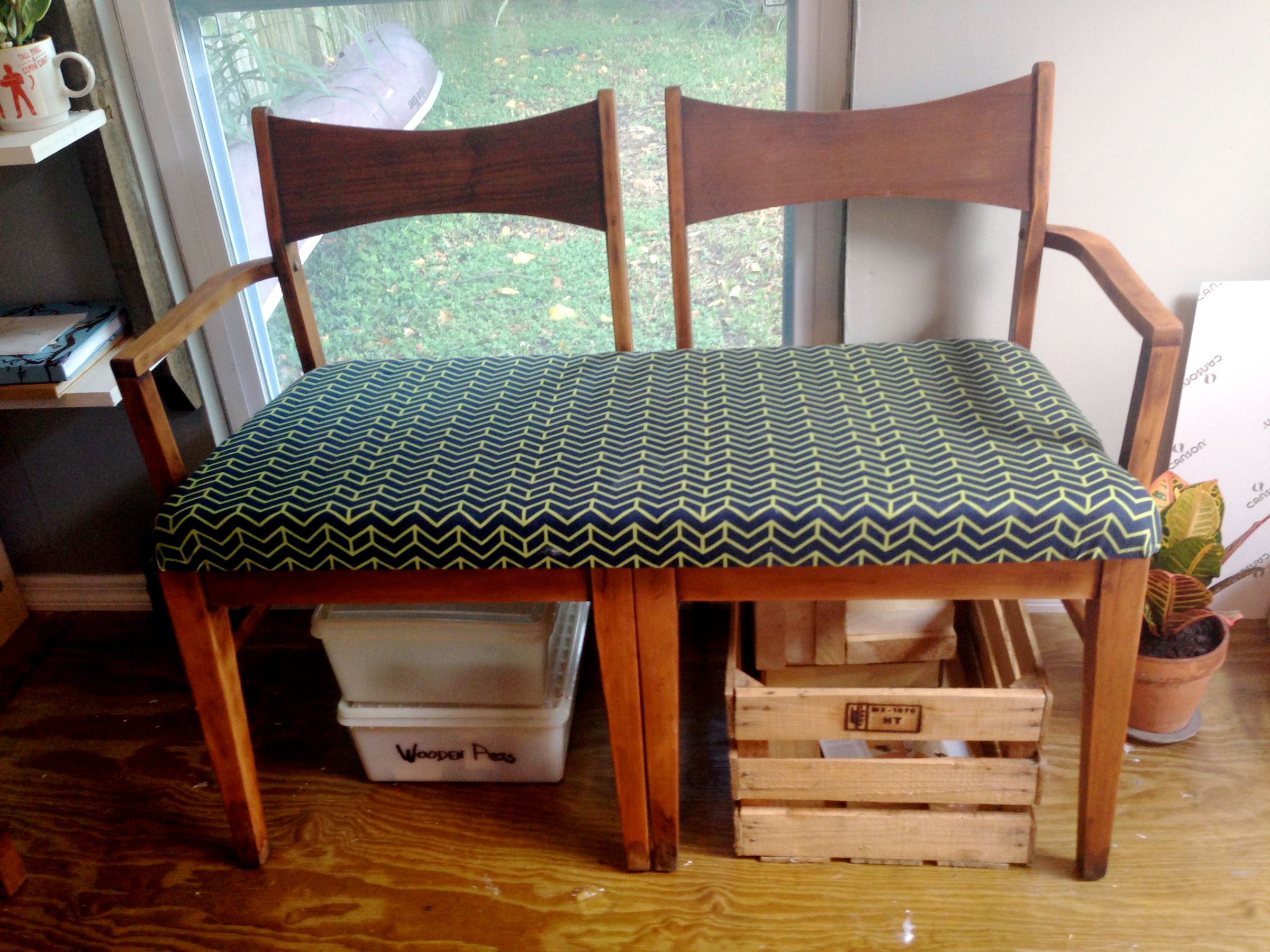 Make a Settee Bench From Two Chairs : 6 Steps (with Pictures ...
