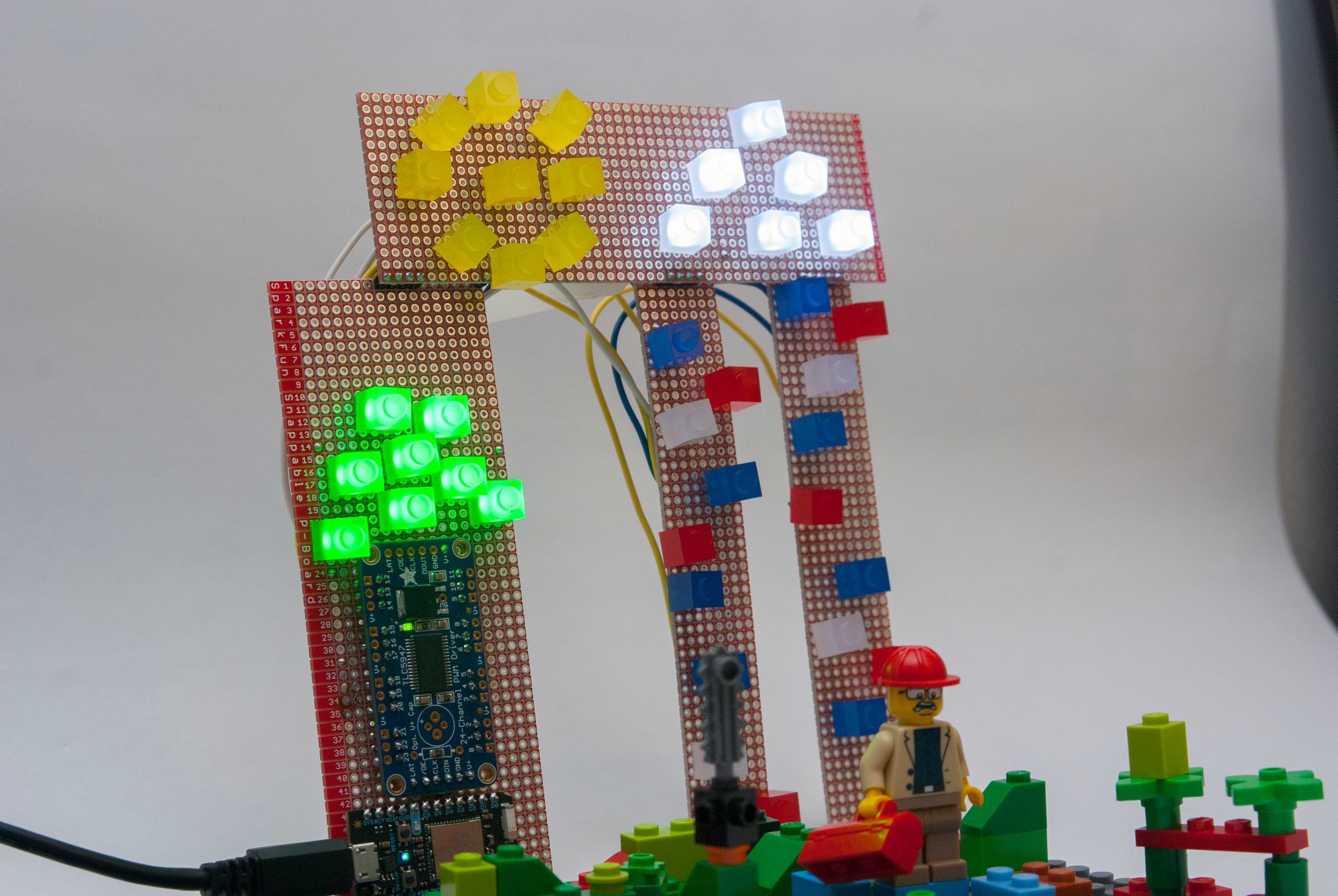 Lego Compatible Weather Tracker : 5 Steps (with Pictures) - Instructables