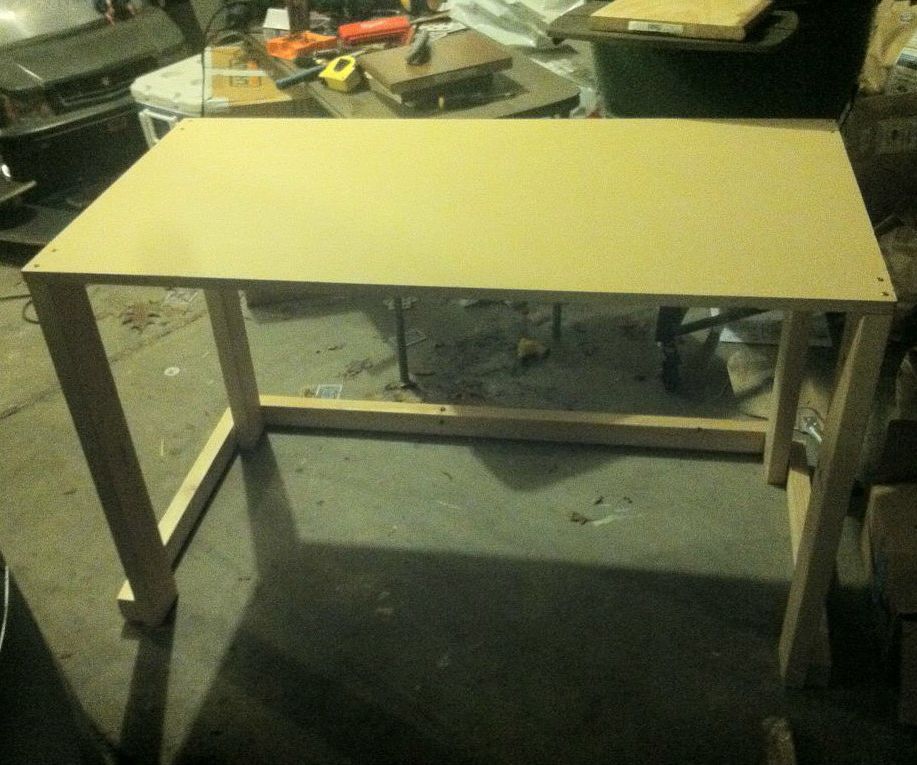 Super Simple Work Desk : 3 Steps (with Pictures) - Instructables