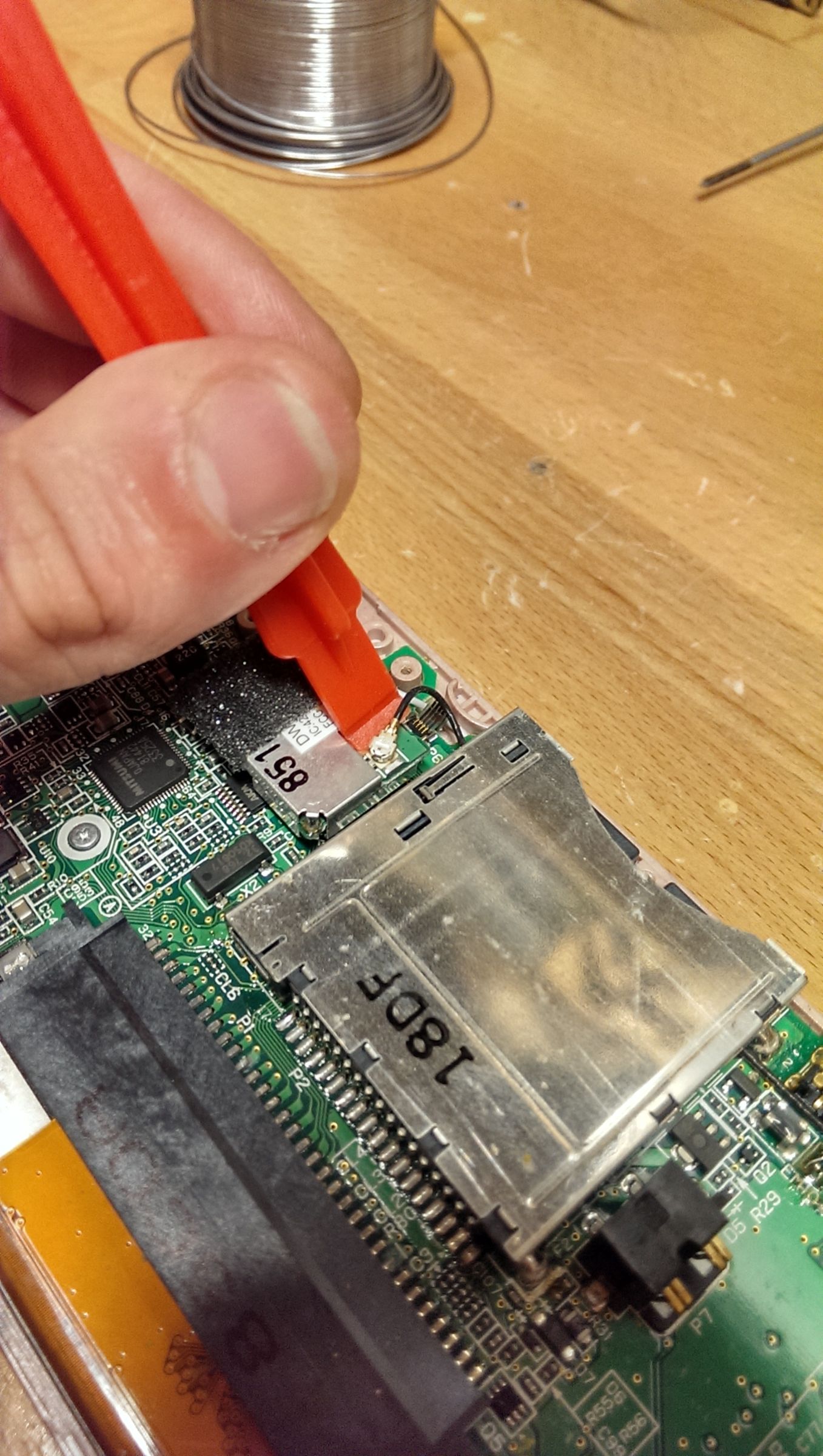 How to Fix a Broken Ds Lite : 16 Steps - Instructables
