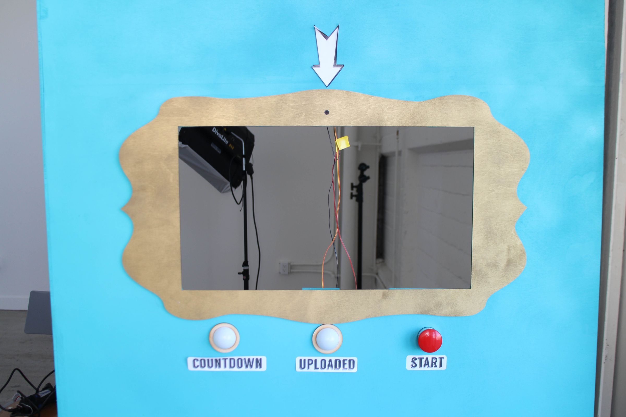 Build a Photo Booth! : 9 Steps - Instructables