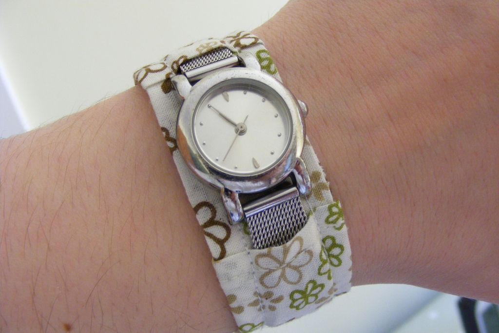 Fabric Watch-strap Cover : 12 Steps (with Pictures) - Instructables