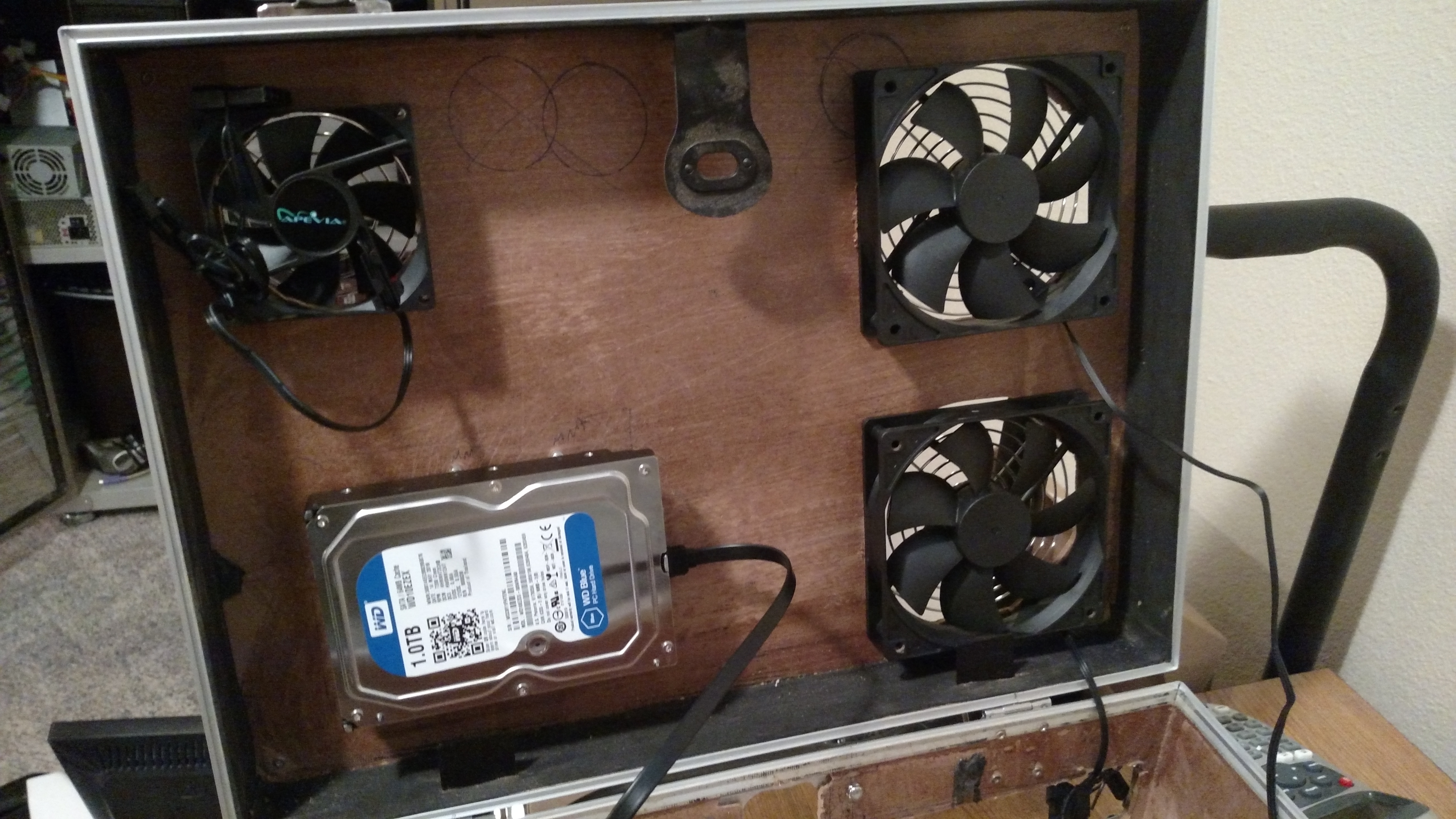 All-in-one PC Build (Luggable PC) : 8 Steps (with Pictures) - Instructables