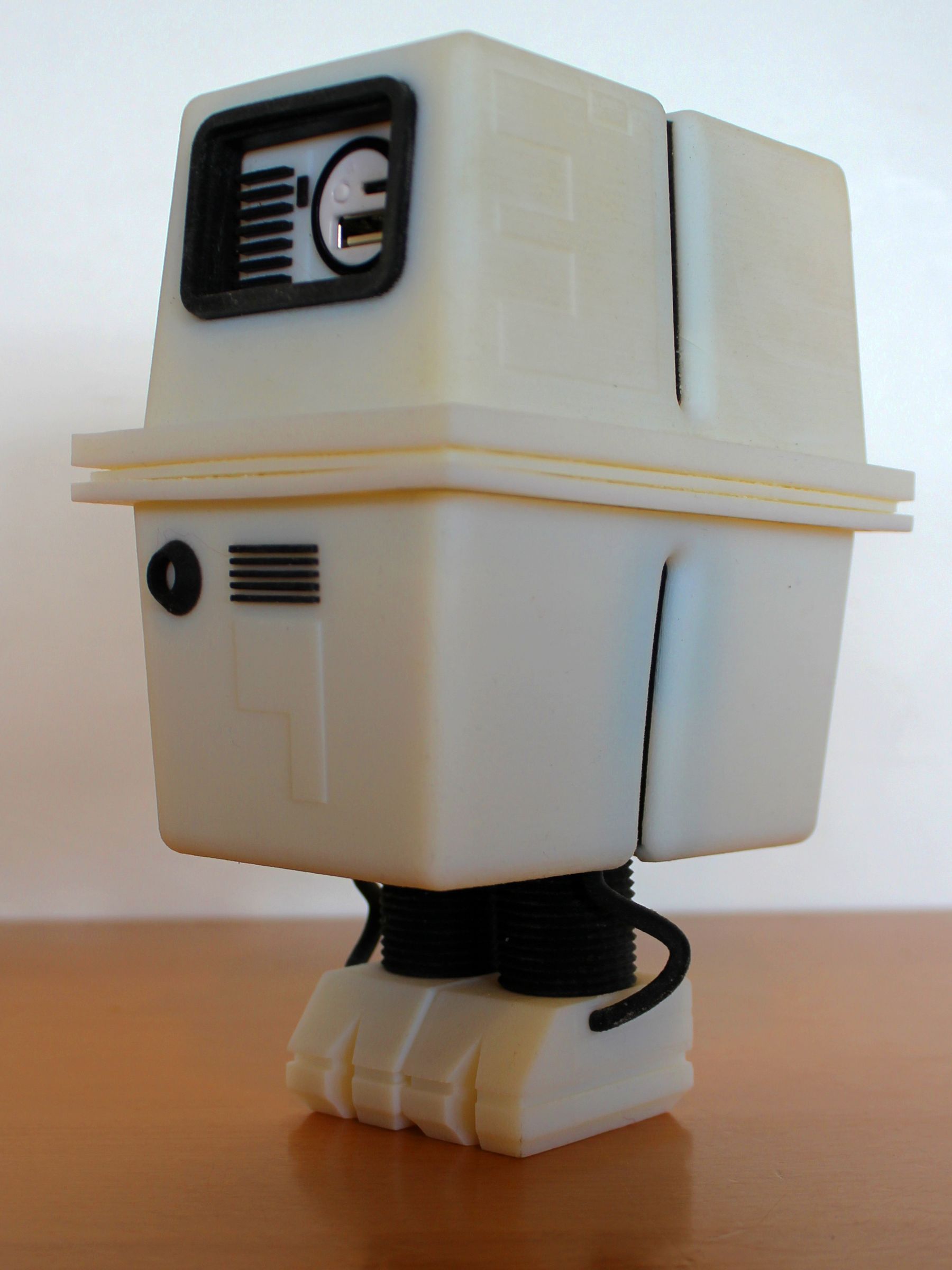GNK-USB Power Droid : 6 Steps (with Pictures) - Instructables