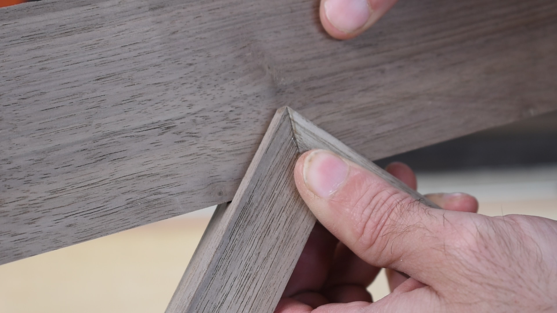 Comic Book Display Cabinet : 15 Steps (with Pictures) - Instructables