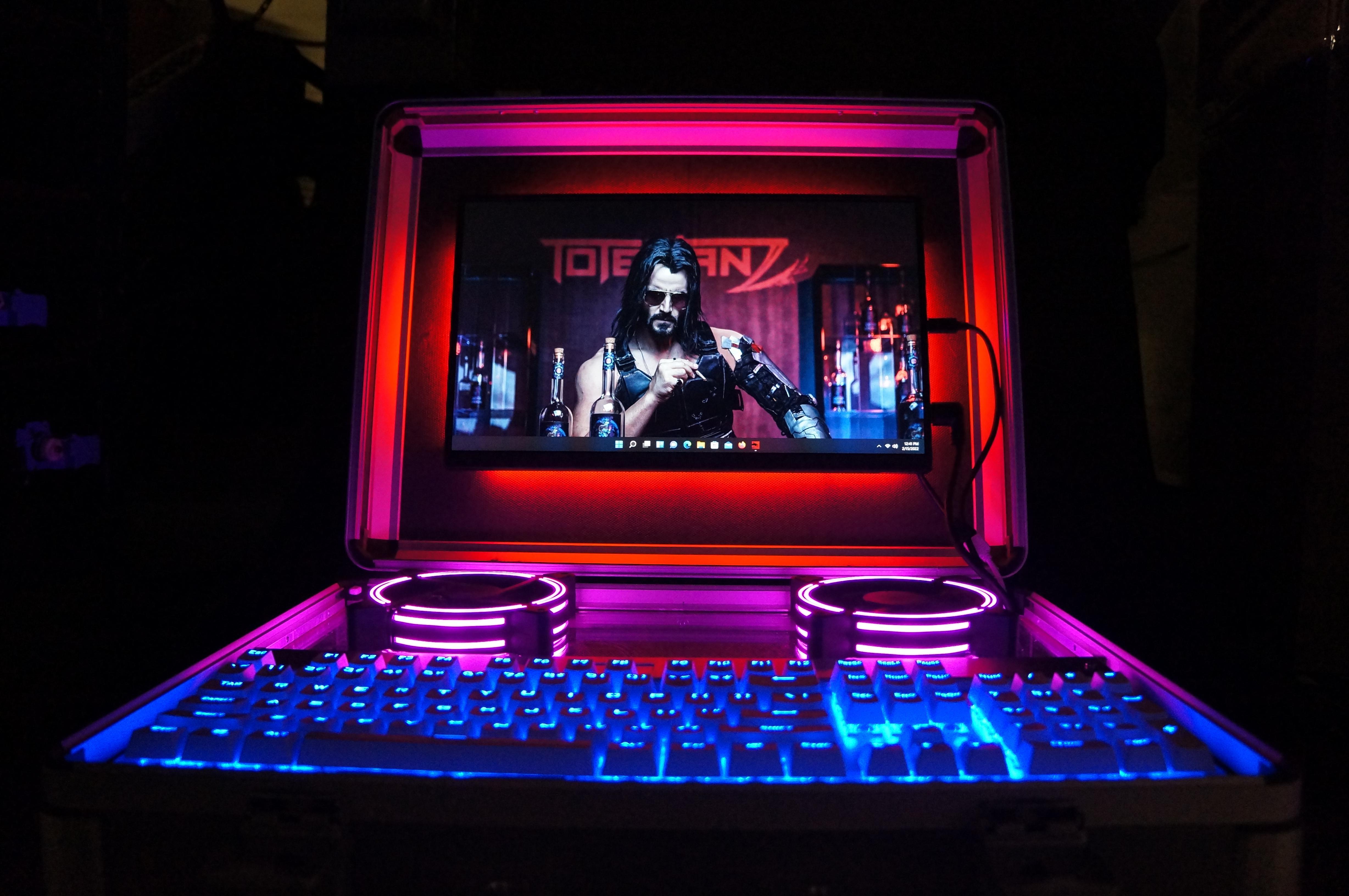 Cyberpunk Themed Briefcase Computer : 8 Steps (with Pictures ...