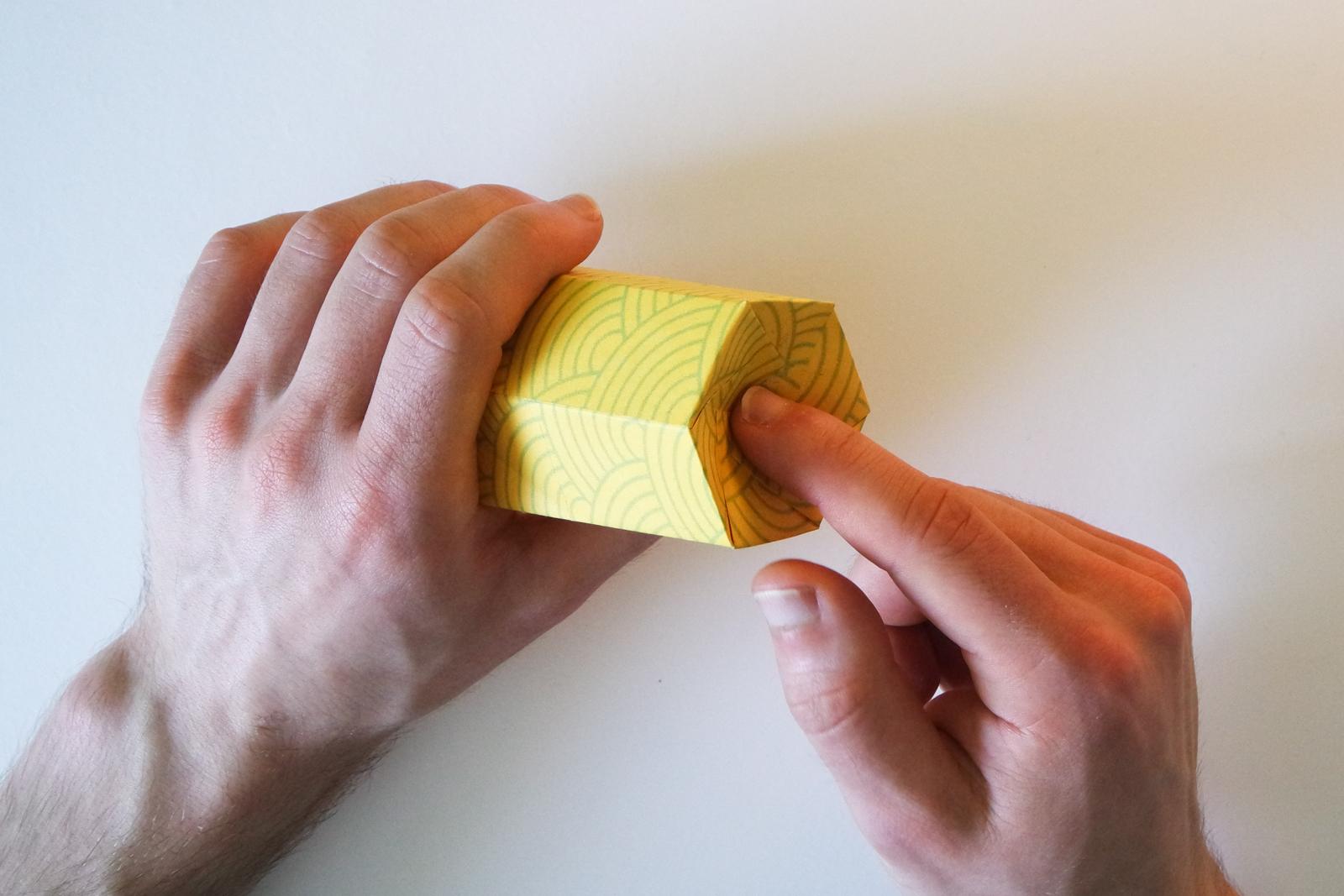 Twist Top Gift Box : 9 Steps (with Pictures) - Instructables