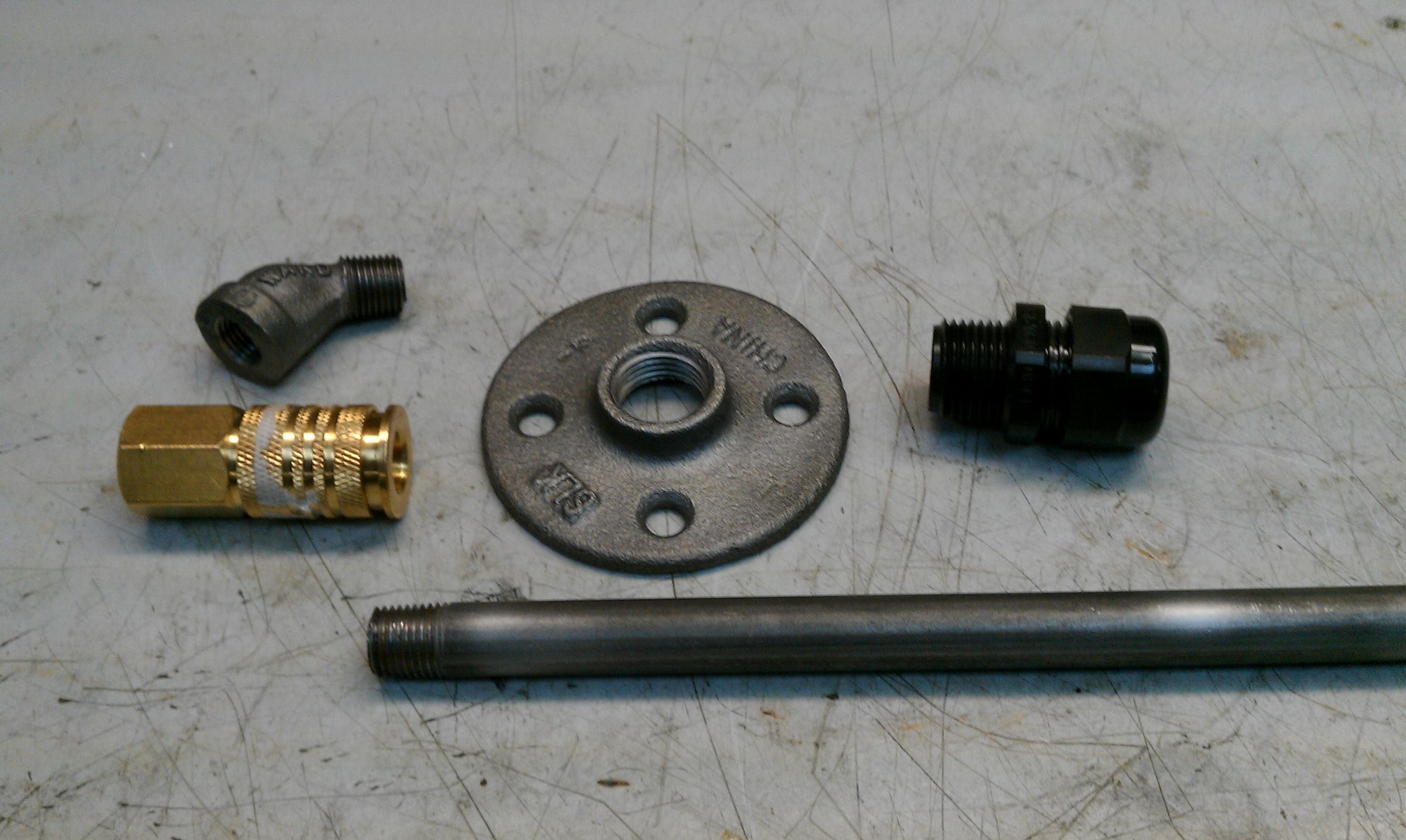 Compressed Air Bulkhead Fitting Outside Wall of House. : 8 Steps (with ...