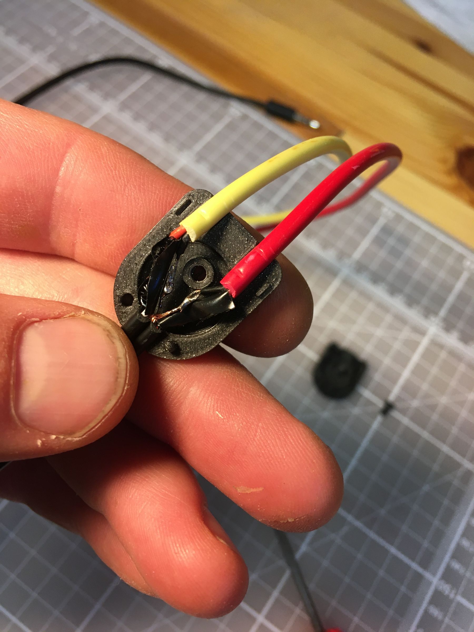 The Portable Laff Box : 13 Steps (with Pictures) - Instructables