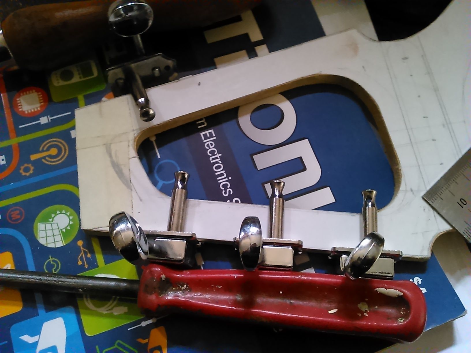 Travel Guitar : 9 Steps (with Pictures) - Instructables