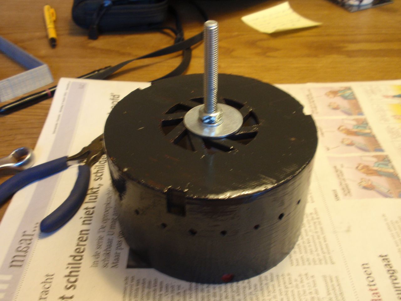 A Fully 3D Printable GlaDOS Robotic Ceiling Arm Lamp : 11 Steps (with ...