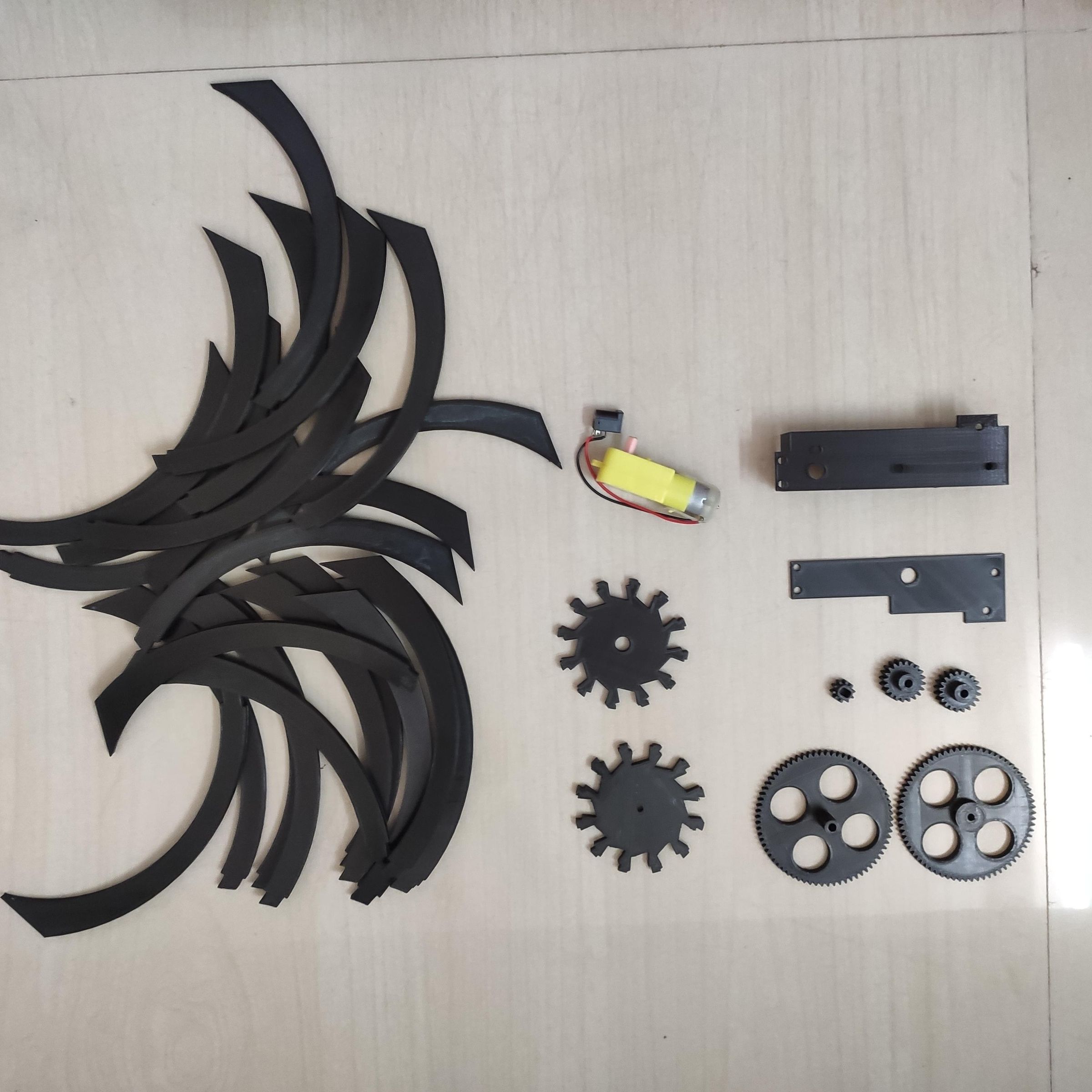 Kinetic Sculpture Flower : 7 Steps (with Pictures) - Instructables