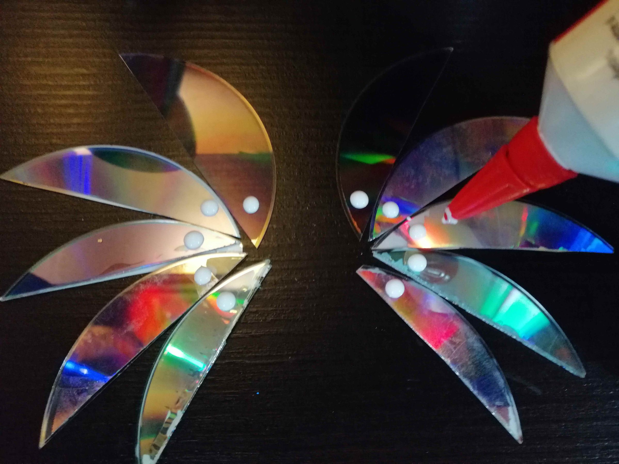 Broken CD Bird : 12 Steps (with Pictures) - Instructables