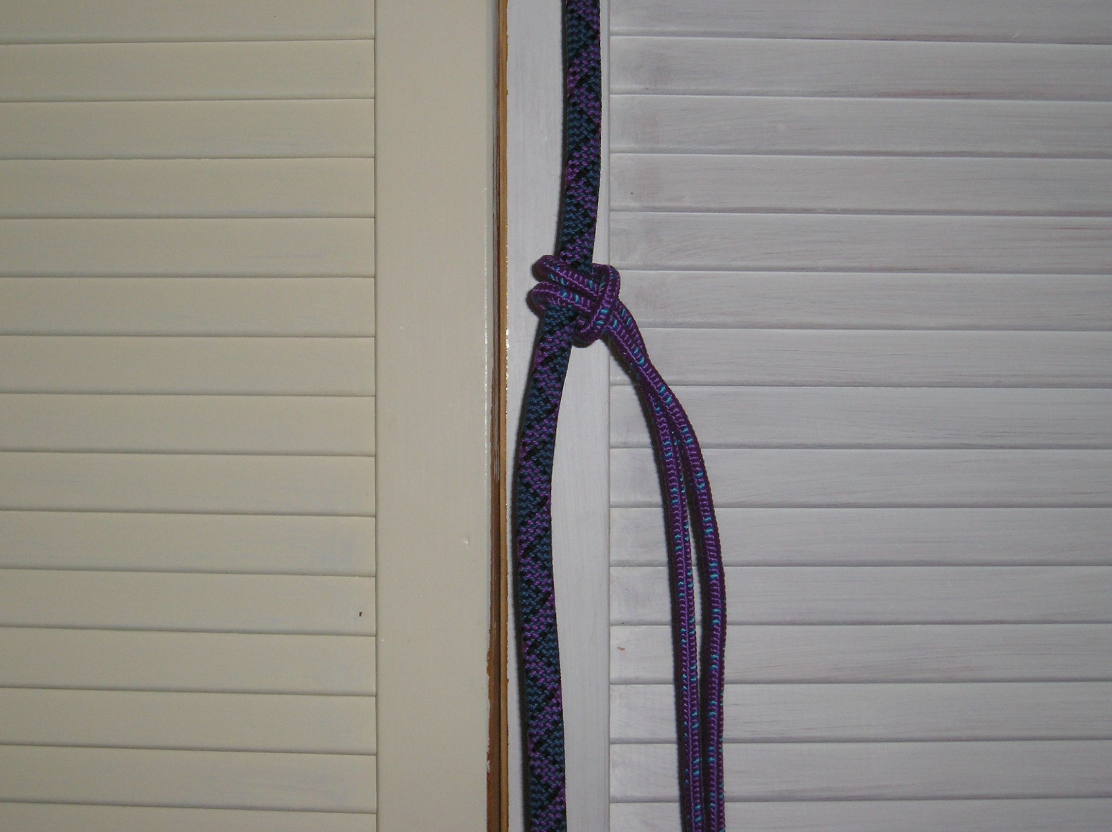 Tying a Prussic Knot. : 4 Steps - Instructables