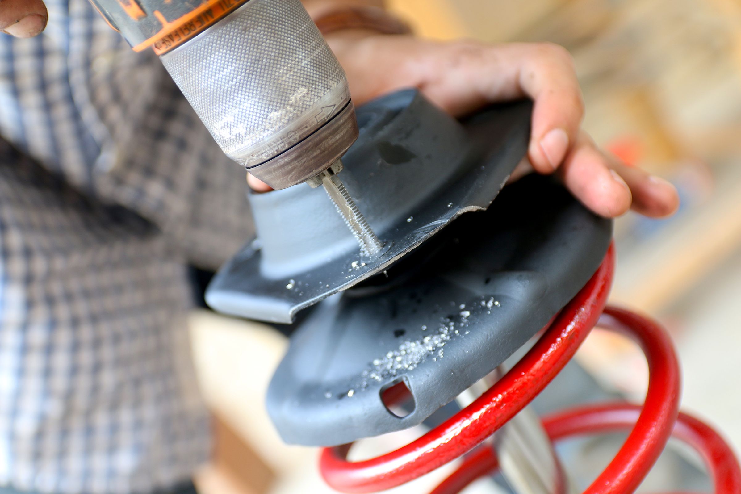 DIY Shock Absorber Stool : 9 Steps (with Pictures) - Instructables