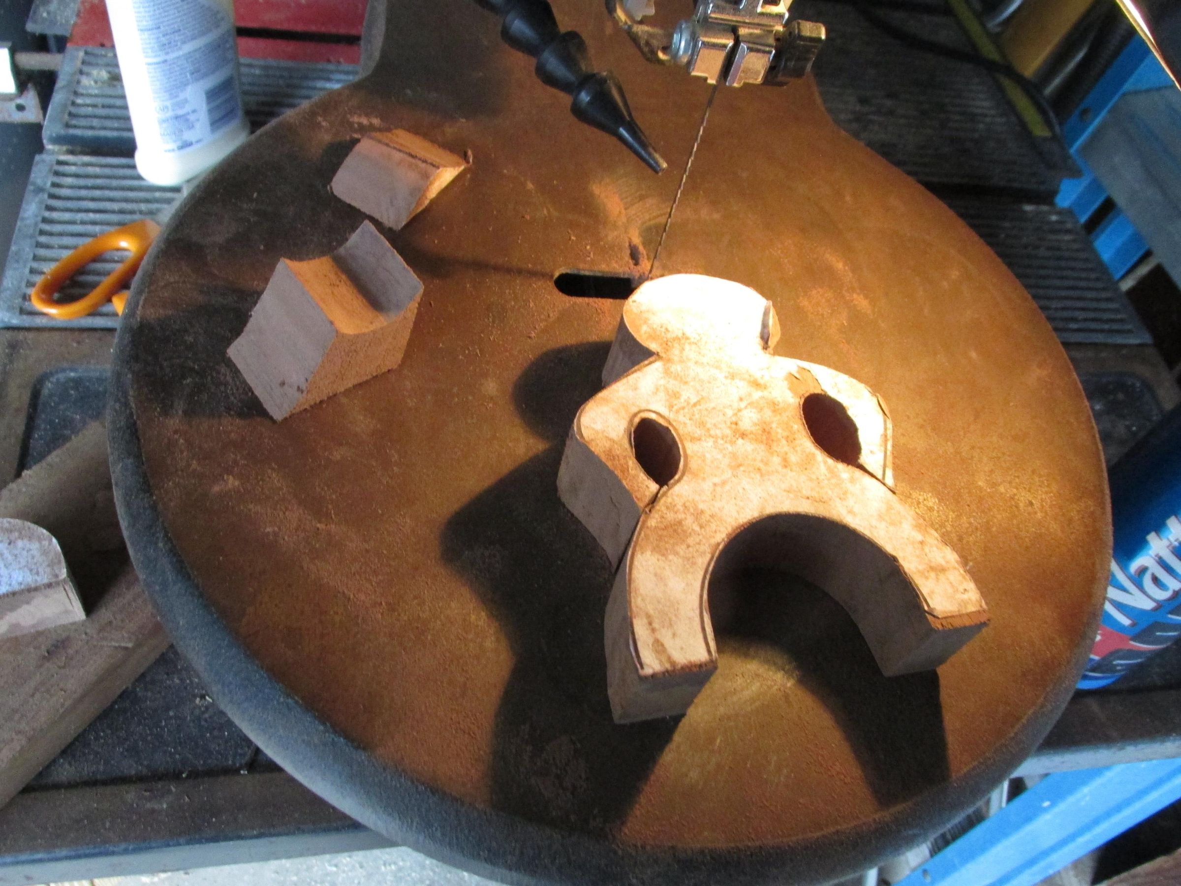 Single String Double Gutbucket : 8 Steps (with Pictures) - Instructables