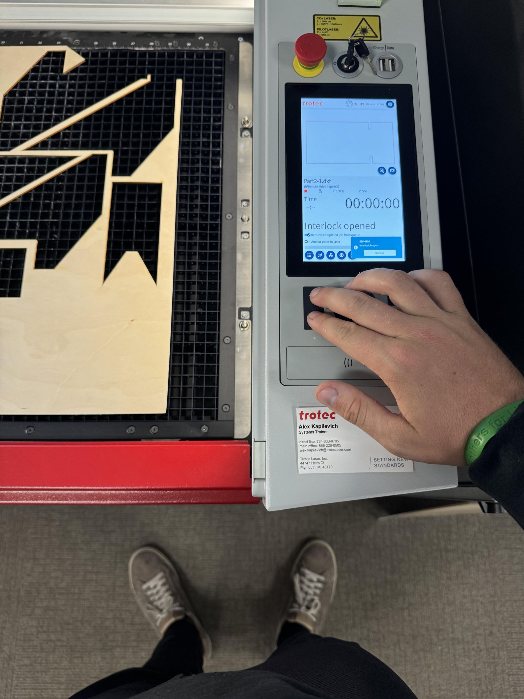 How to Laser Engrave a Photo Using a Trotec Laser (Stand for Picture ...