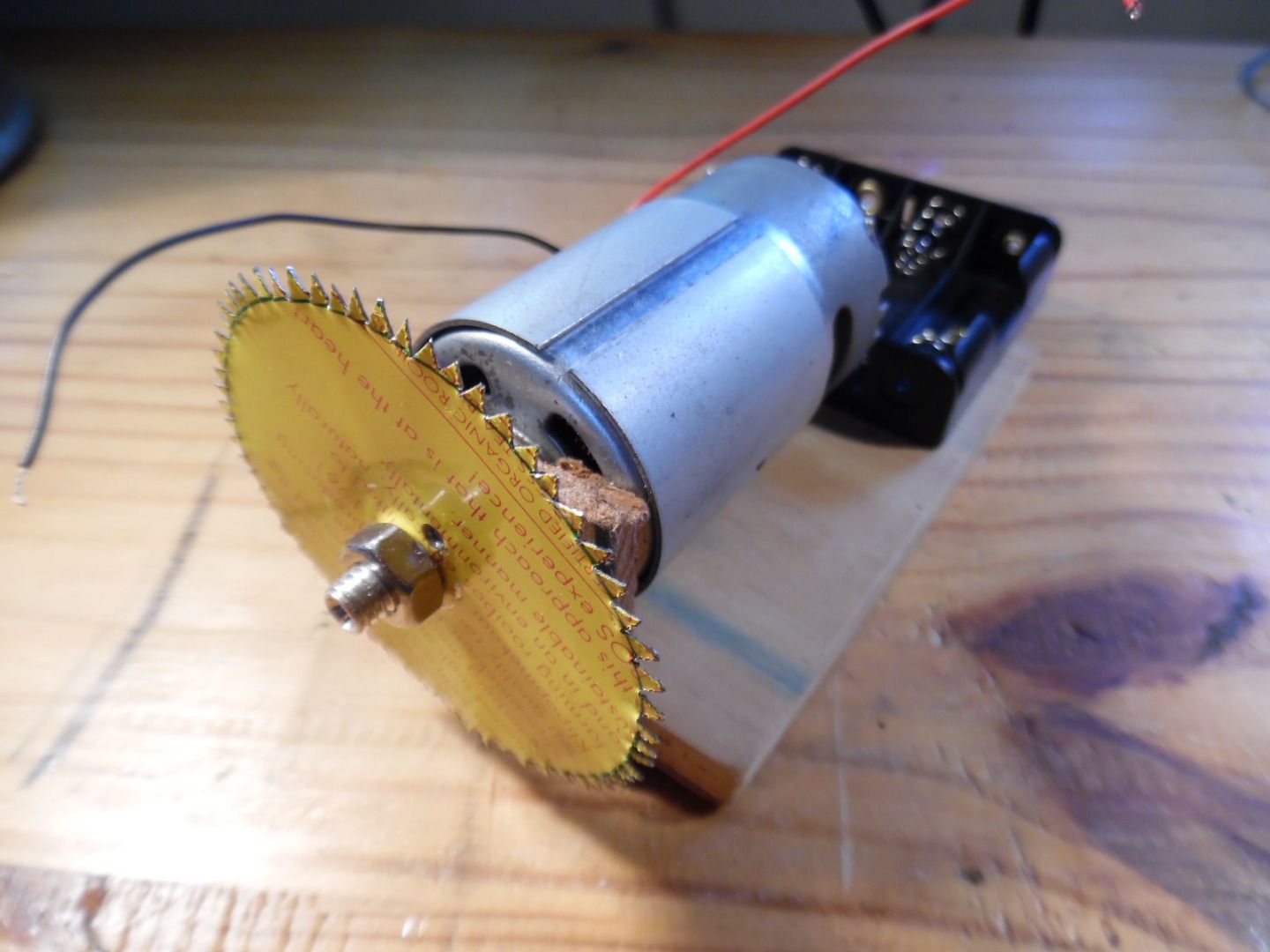 DIY Rotary Cardboard Saw : 5 Steps - Instructables