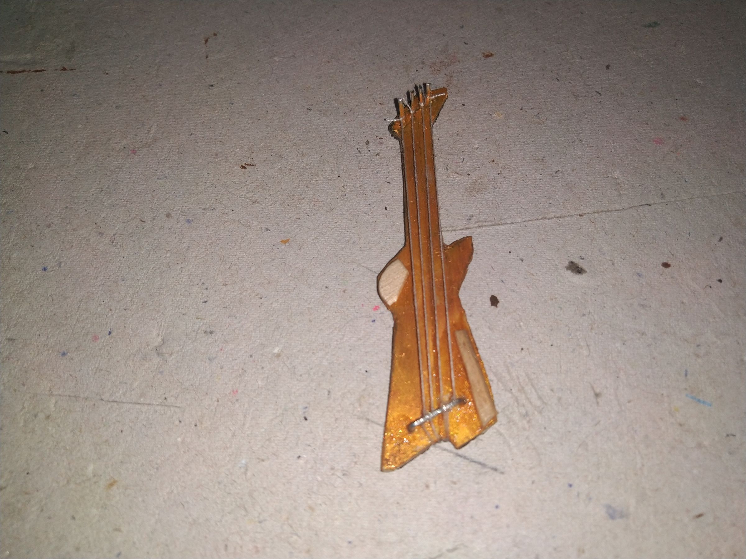 Tiny Electric Guitar : 6 Steps - Instructables