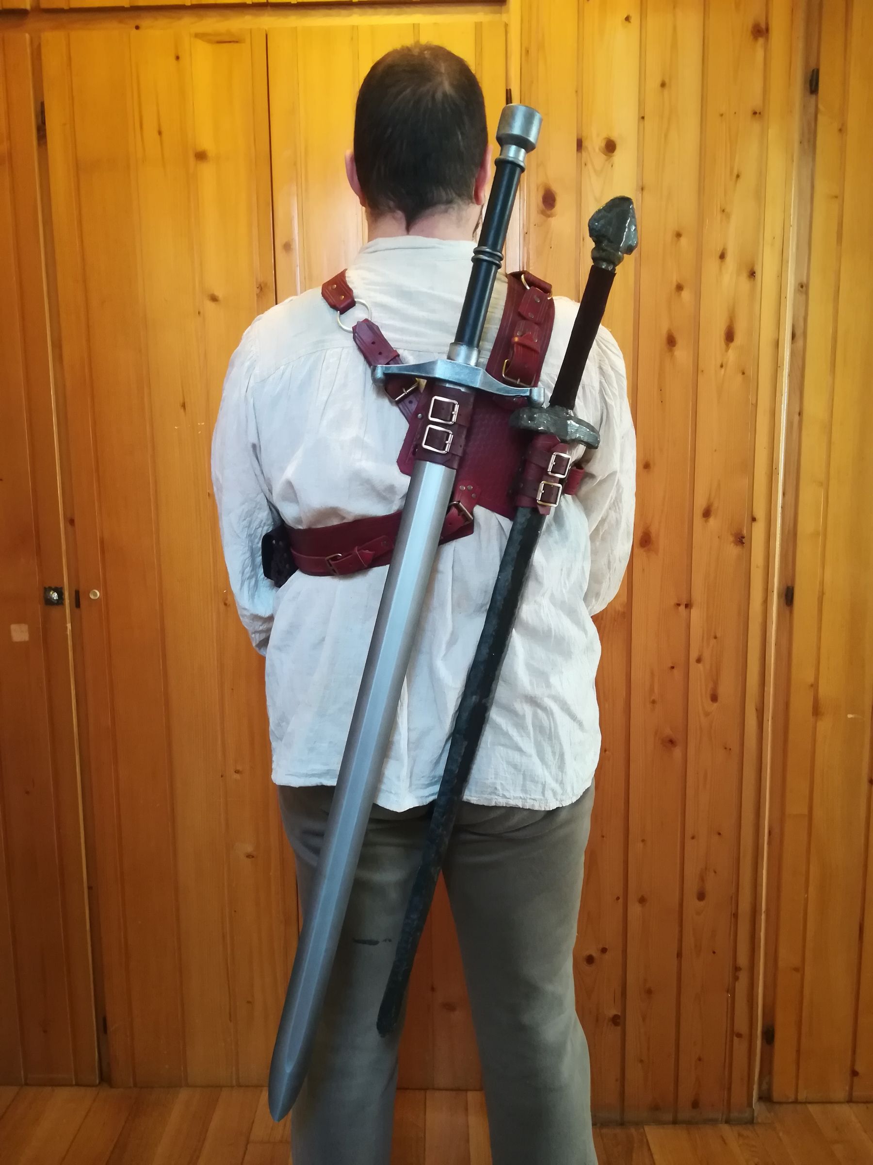Witcher-inspired Working Back Scabbard : 10 Steps (with Pictures ...