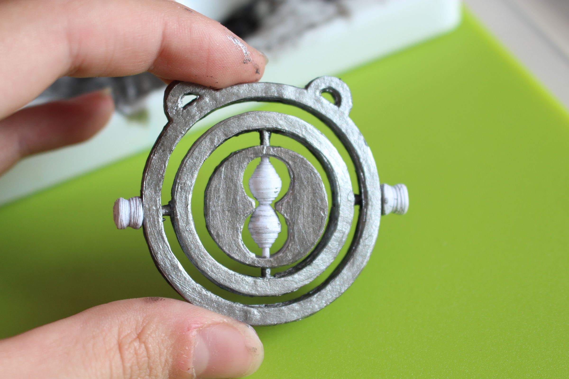 Paper Timeturner Necklace : 35 Steps (with Pictures) - Instructables