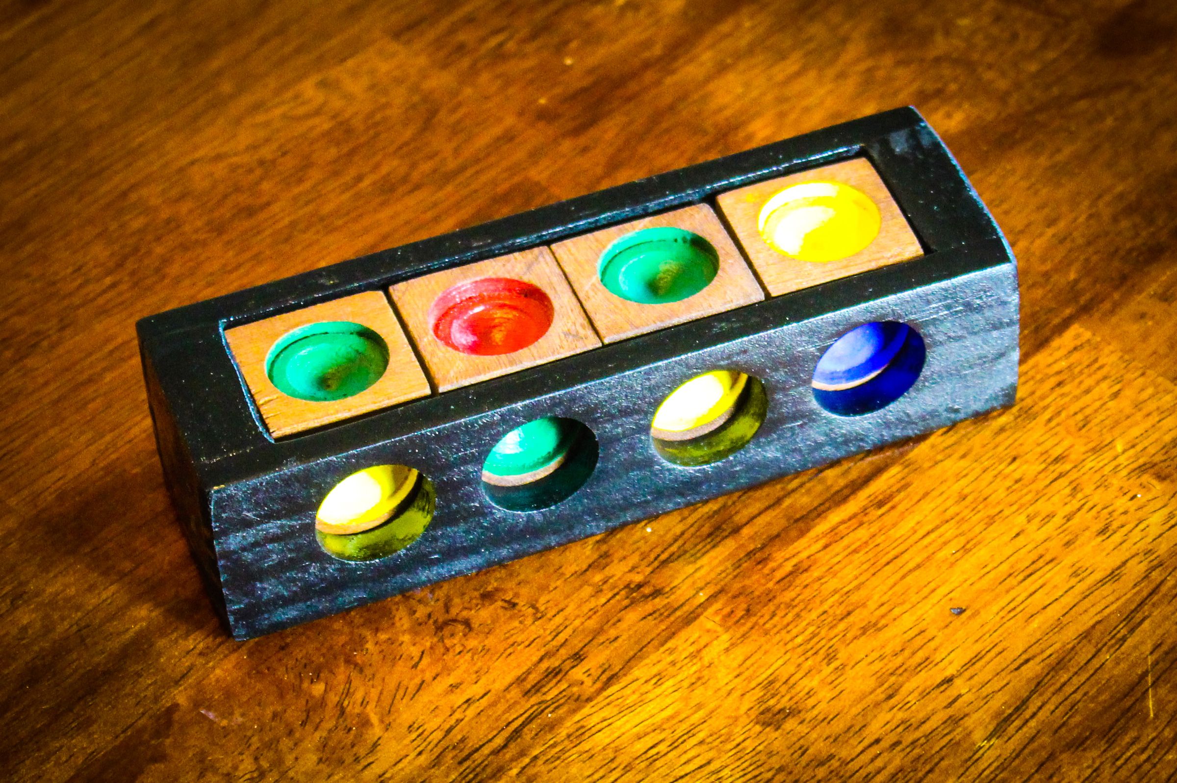 Instant Insanity Puzzle : 24 Steps (with Pictures) - Instructables