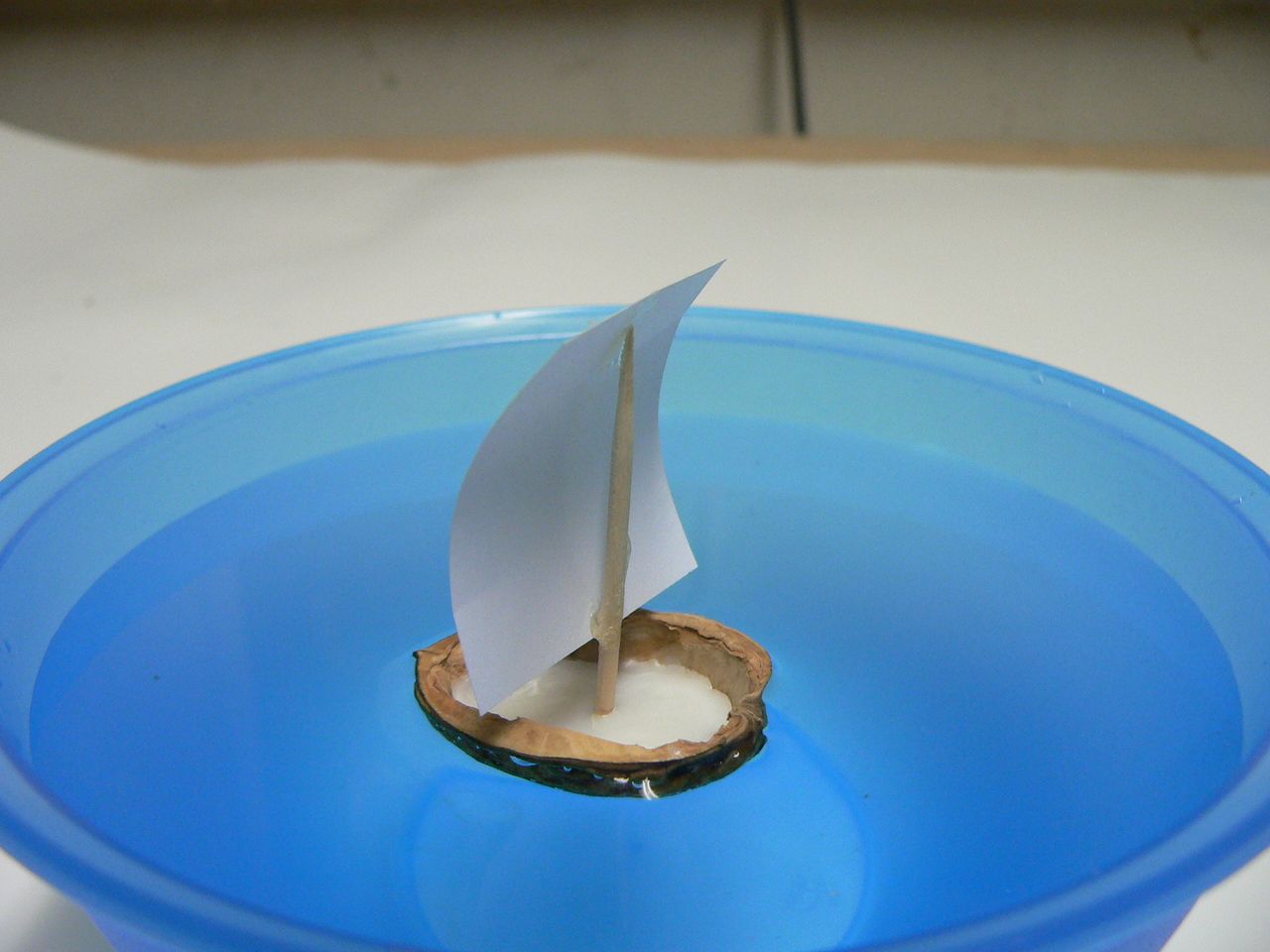 Sailboat (in) From a Nutshell : 5 Steps (with Pictures) - Instructables