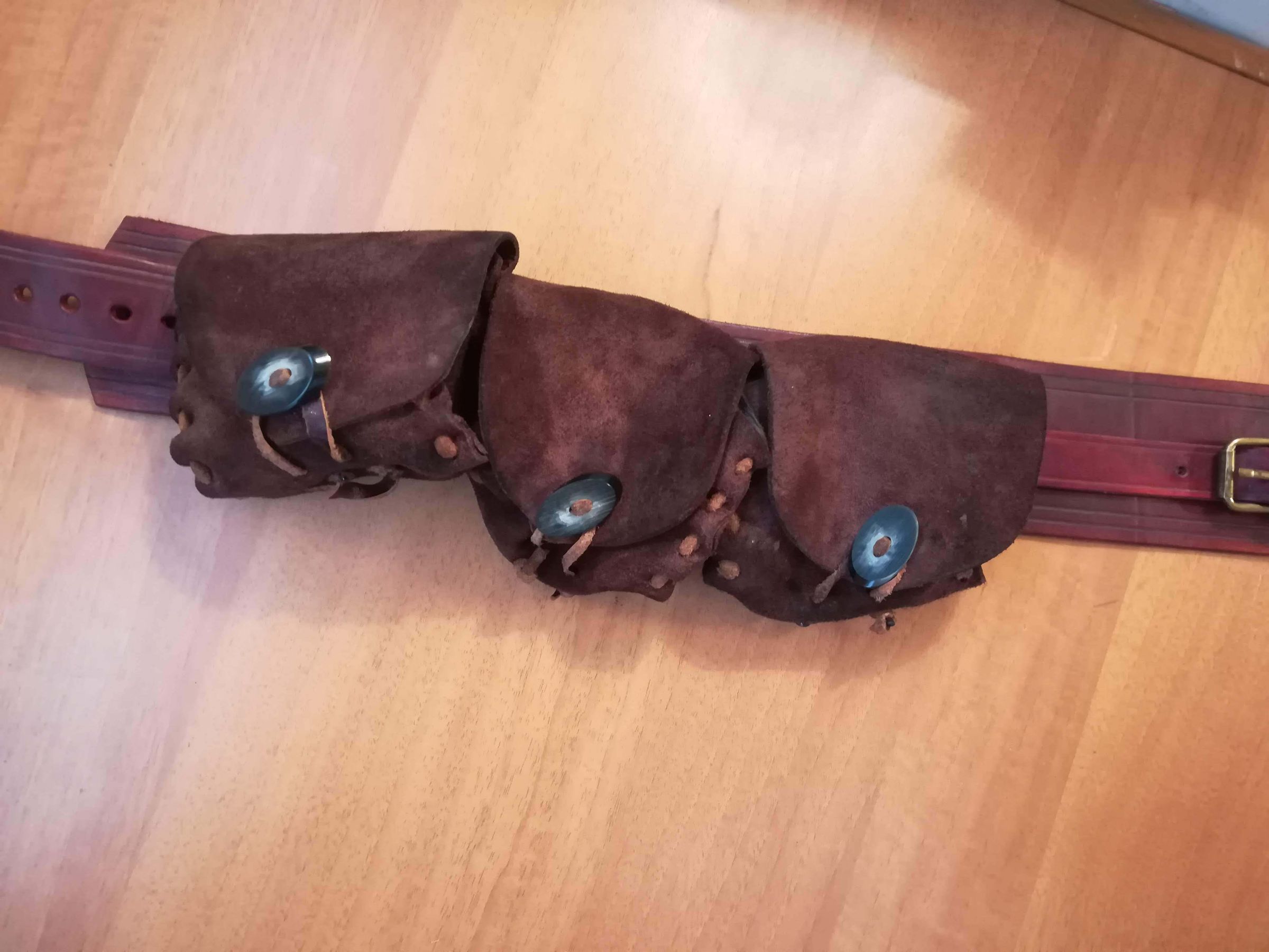 Witcher-inspired Working Back Scabbard : 10 Steps (with Pictures ...
