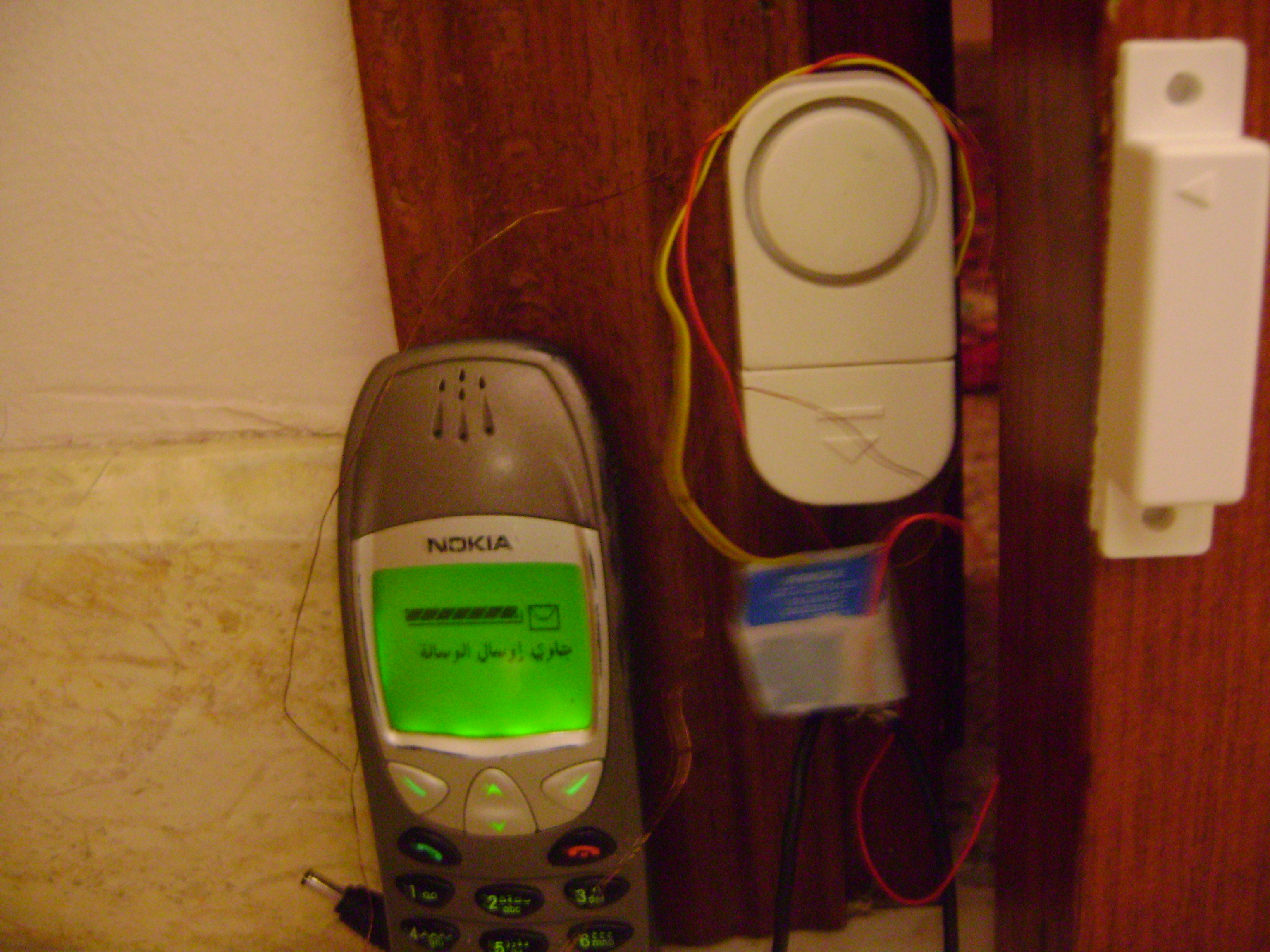 15 Minutes SMS Door Entry Alarm : 6 Steps (with Pictures) - Instructables