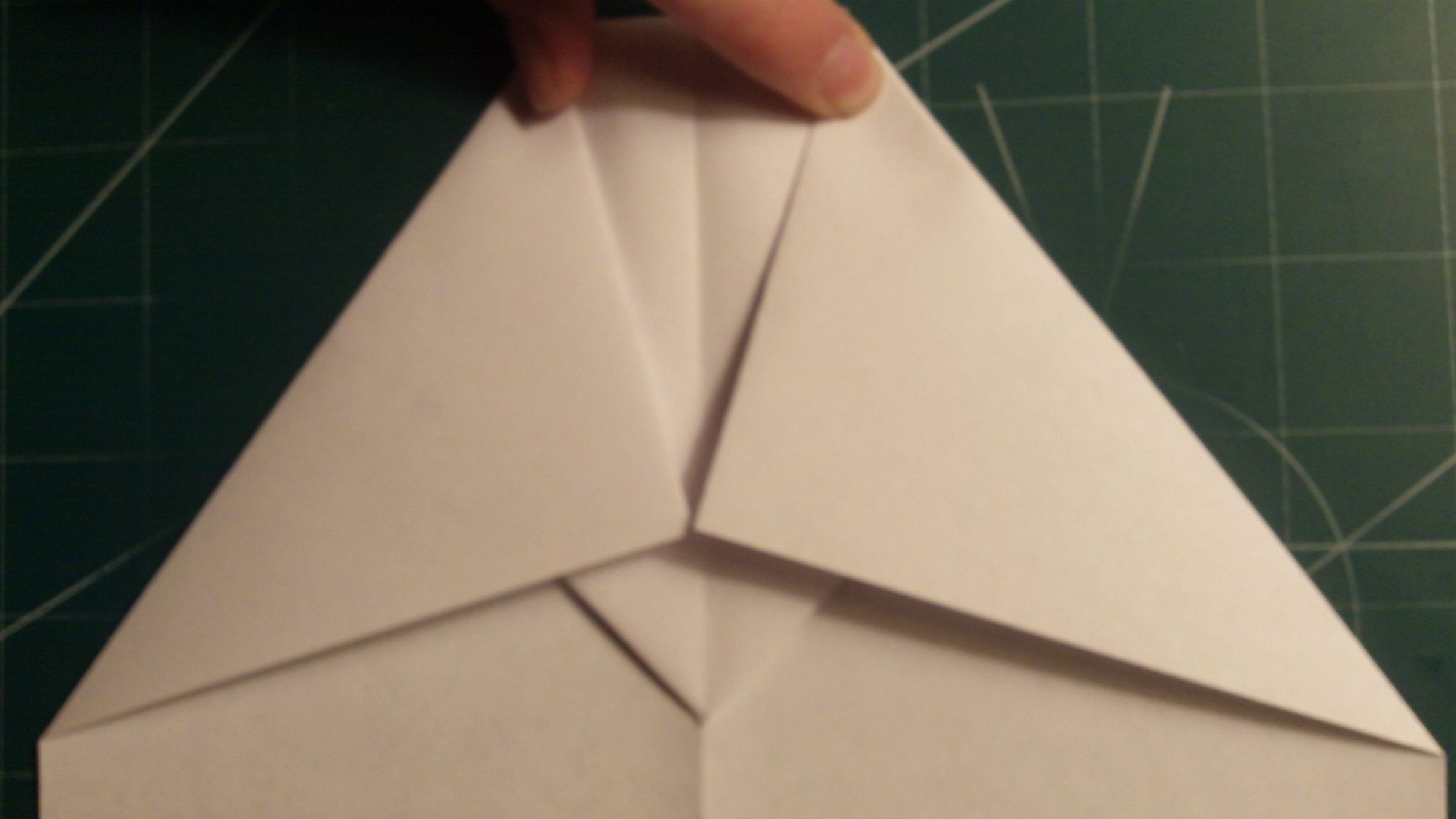 How to Make the Comet Paper Airplane : 6 Steps - Instructables