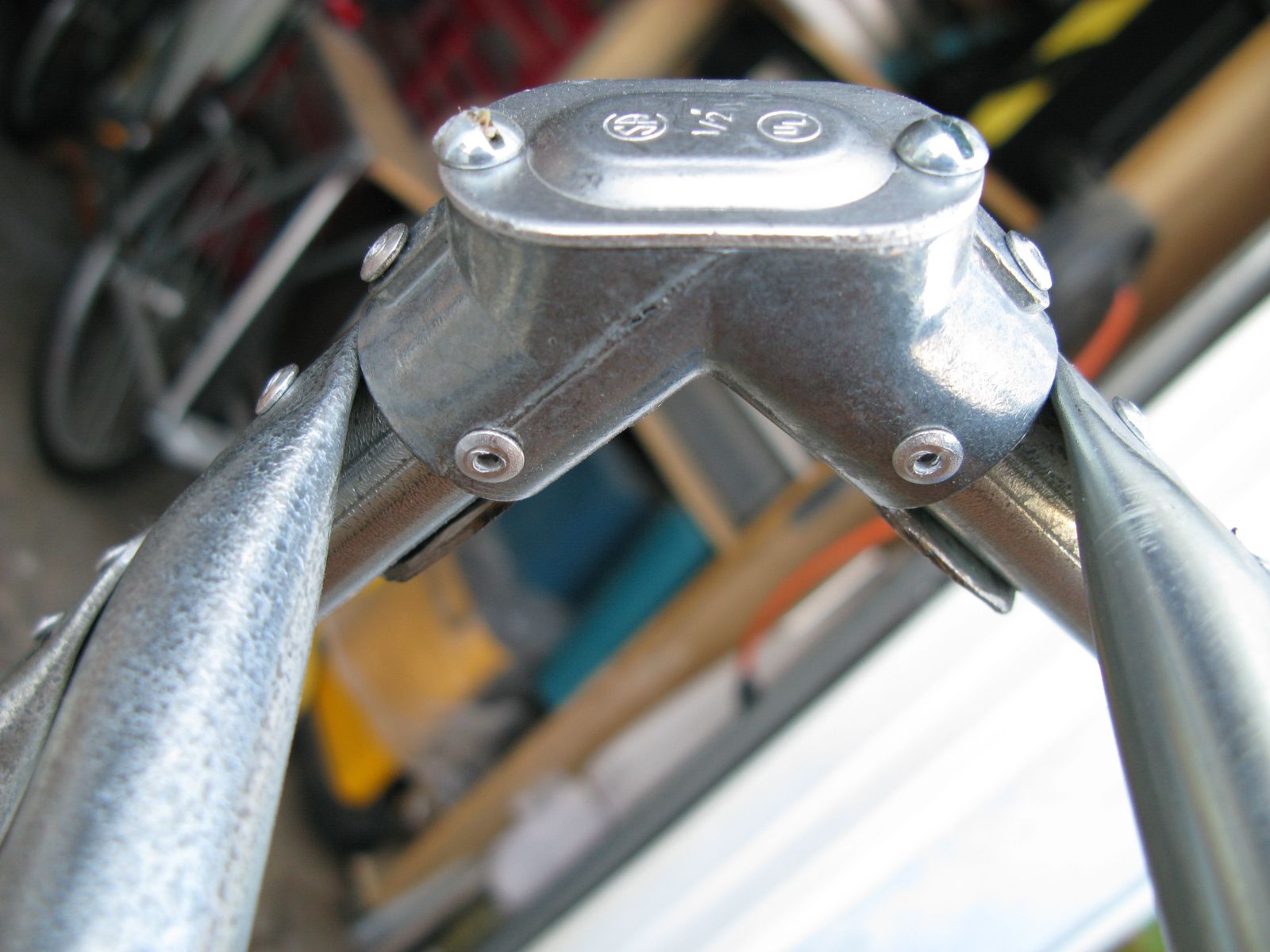 No Weld Truck Roof Rack : 6 Steps (with Pictures) - Instructables