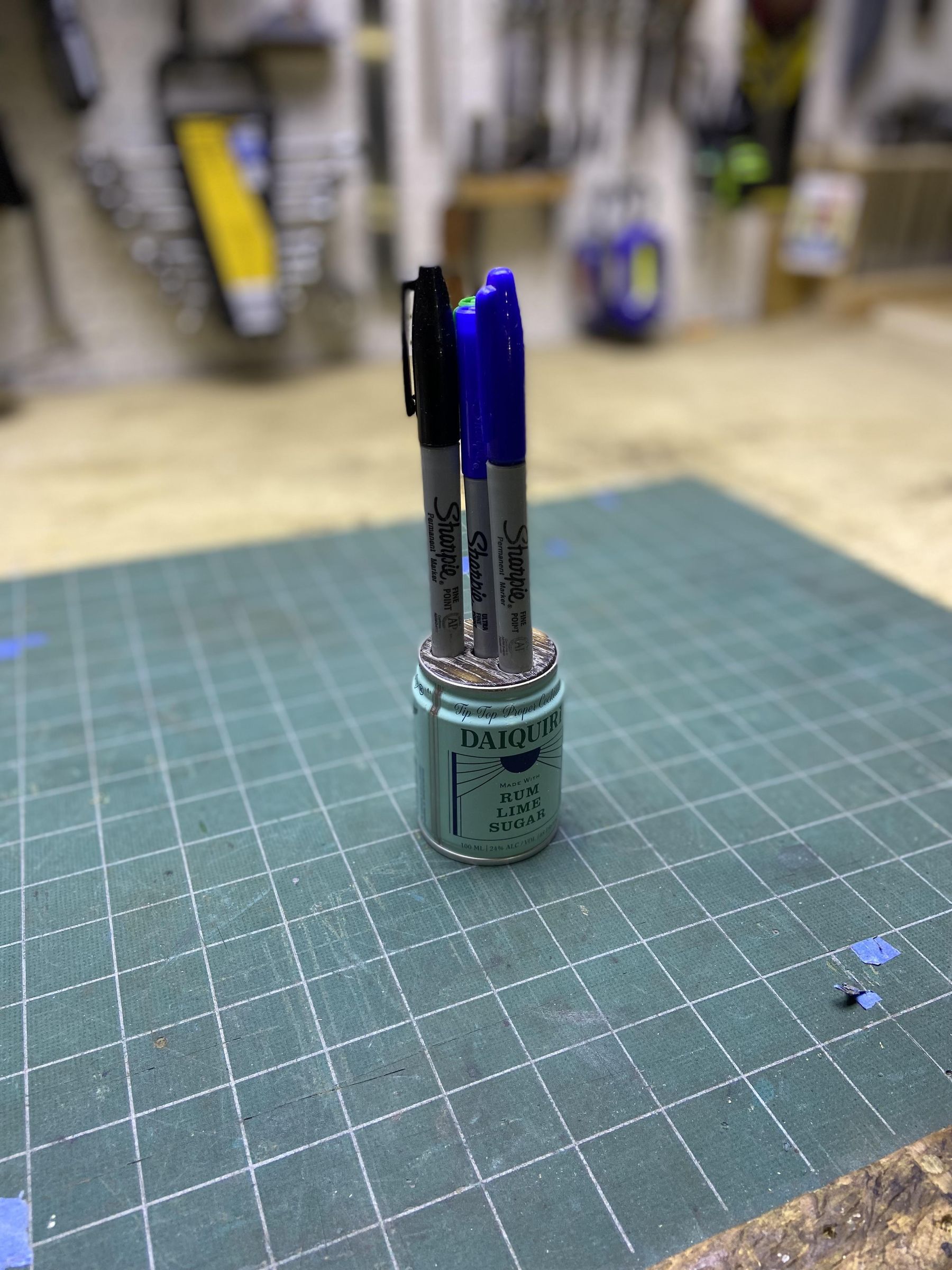 Beer / Soda Can Pen Holder : 7 Steps (with Pictures) - Instructables