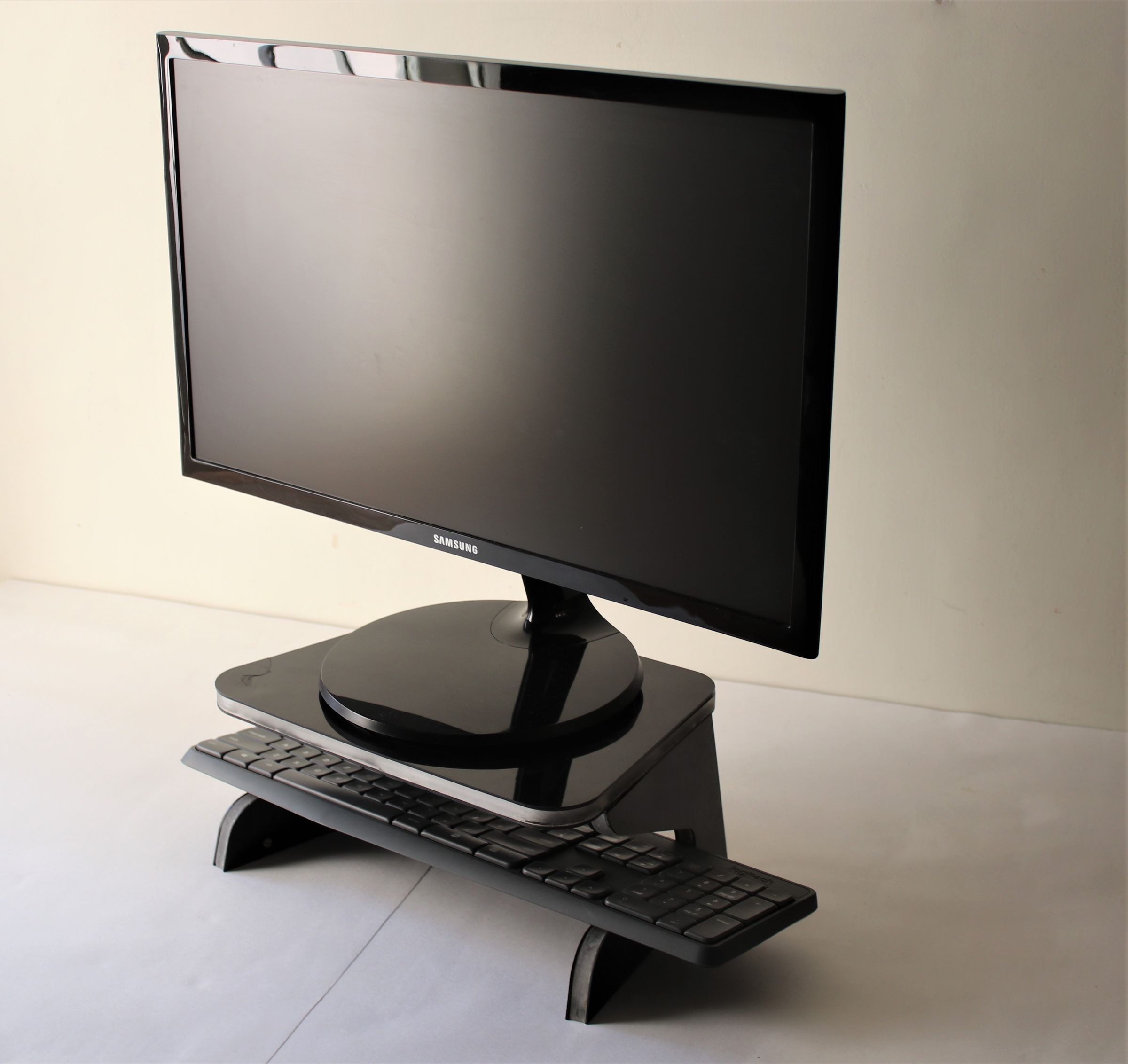 Ergonomic Edge Lit Monitor Stand : 18 Steps (with Pictures) - Instructables