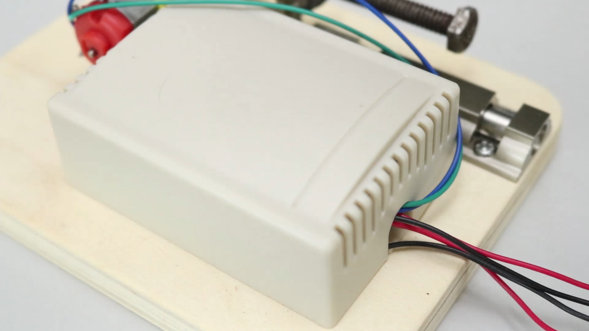 Remote Control Lock : 12 Steps (with Pictures) - Instructables