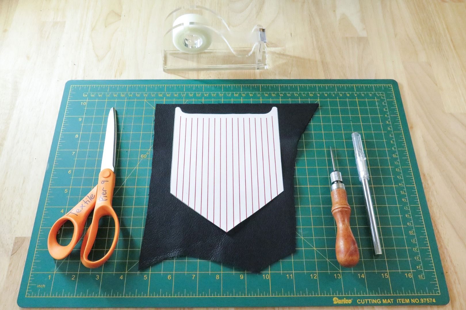 How to Make Leather Fringe : 4 Steps (with Pictures) - Instructables
