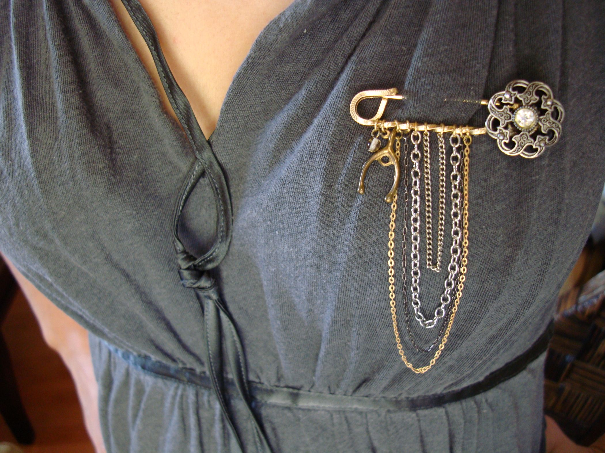 Vintage Inspired Safety Pin Brooch - Instructables