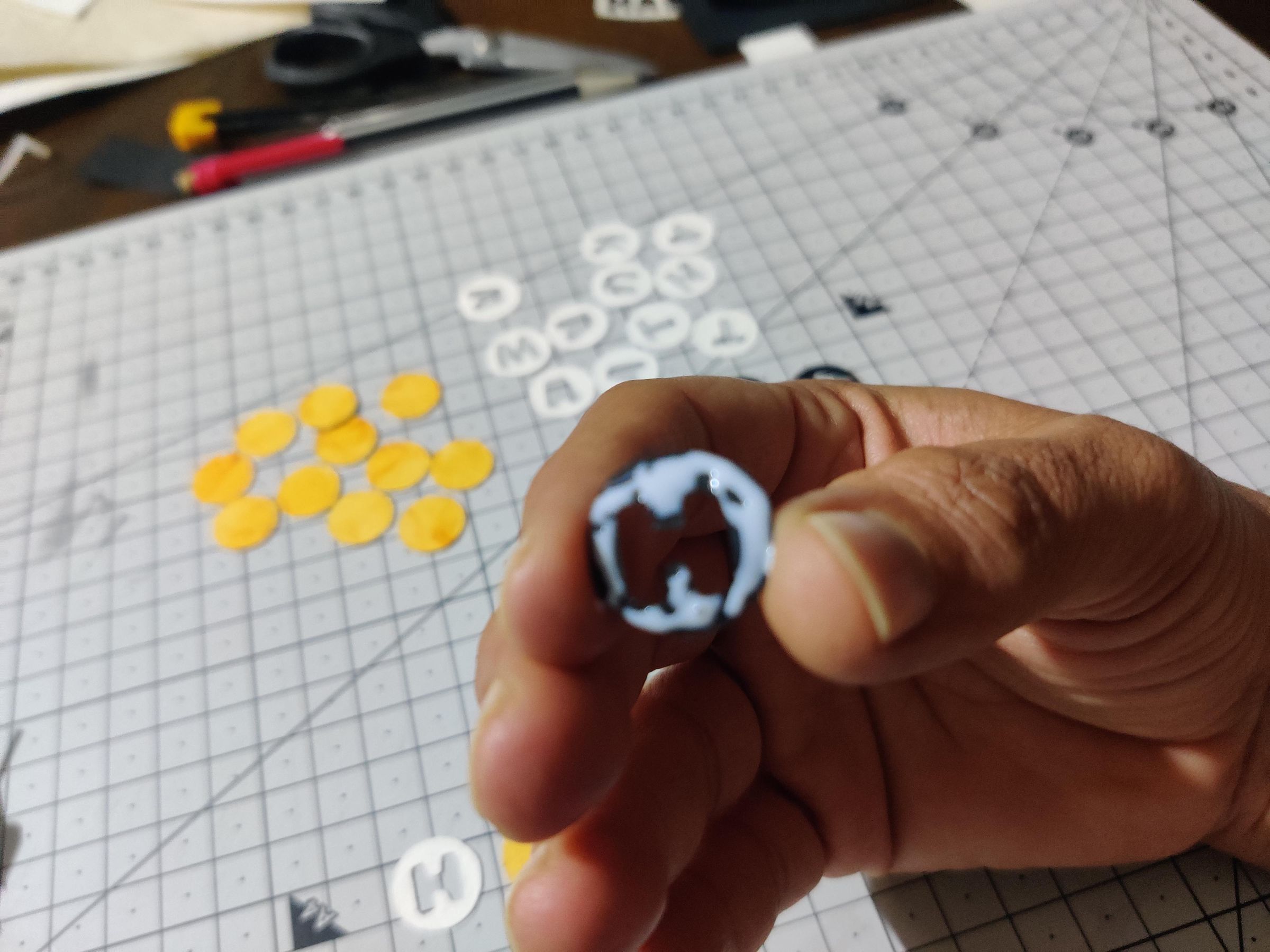 Hakuna Matata Hand Crafted Inspirational Dangler : 5 Steps (with Pictures) - Instructables