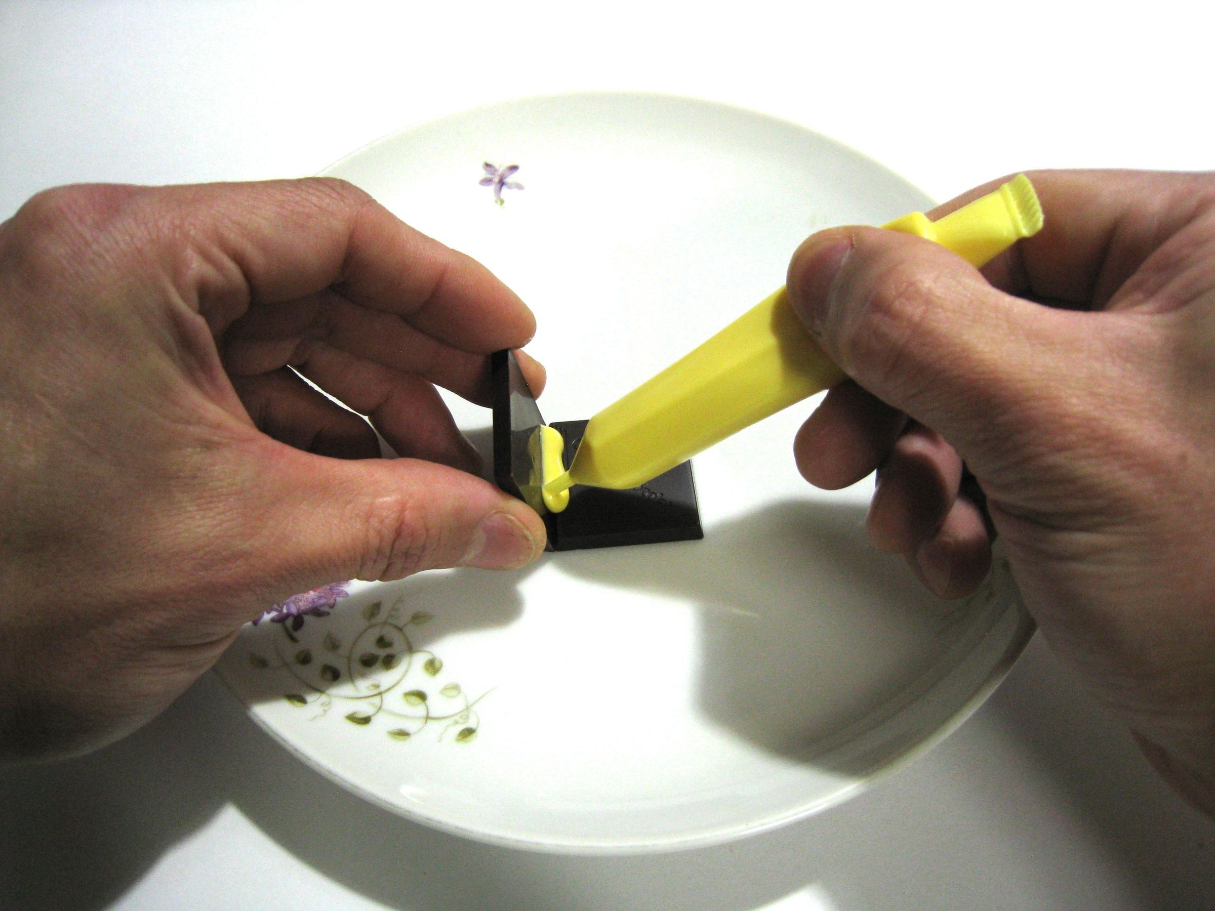 Kintsugi Chocolate Glass : 3 Steps - Instructables