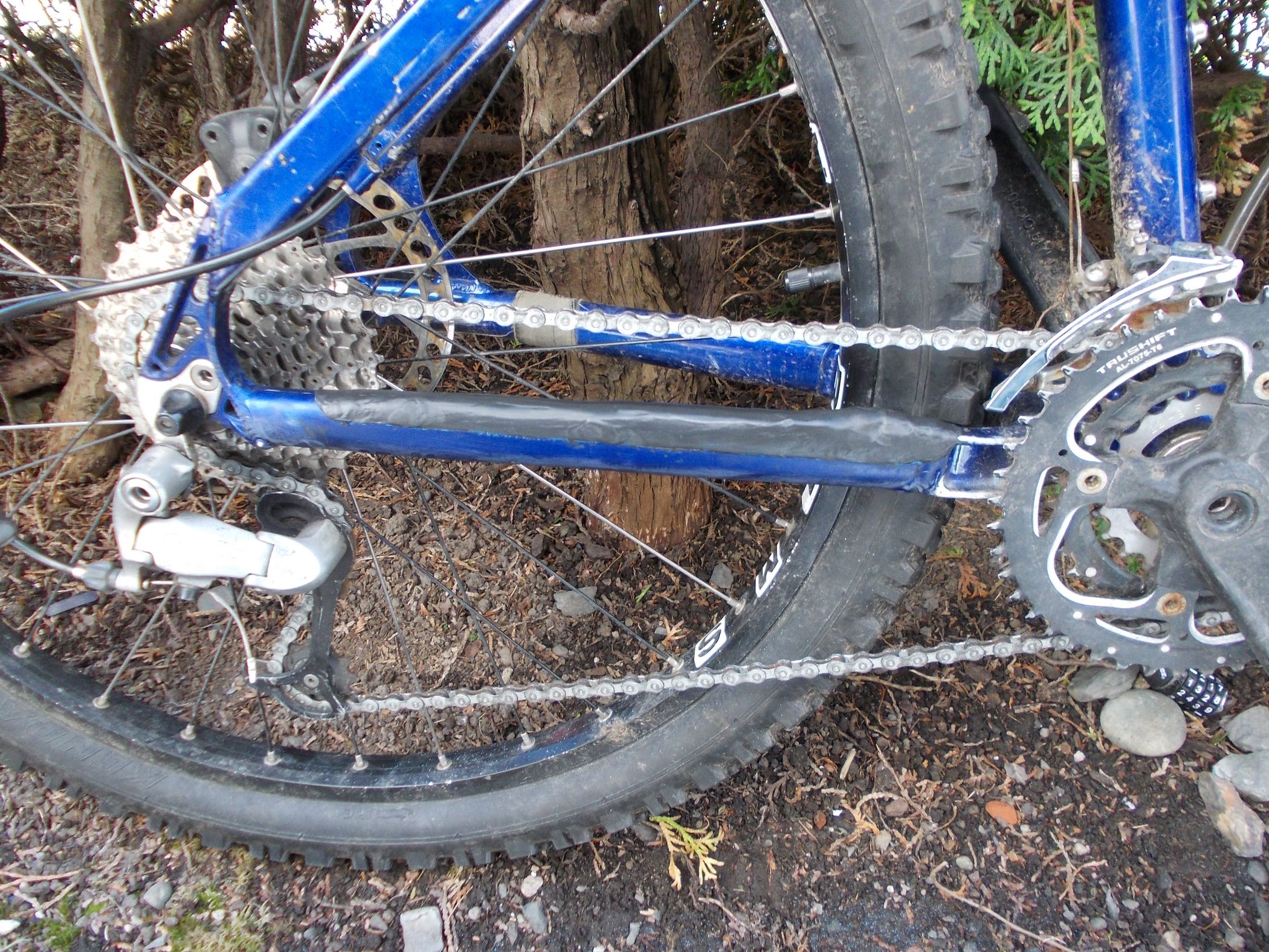 Sugru - Bike Chainstay Protector - DIY : 6 Steps (with Pictures ...