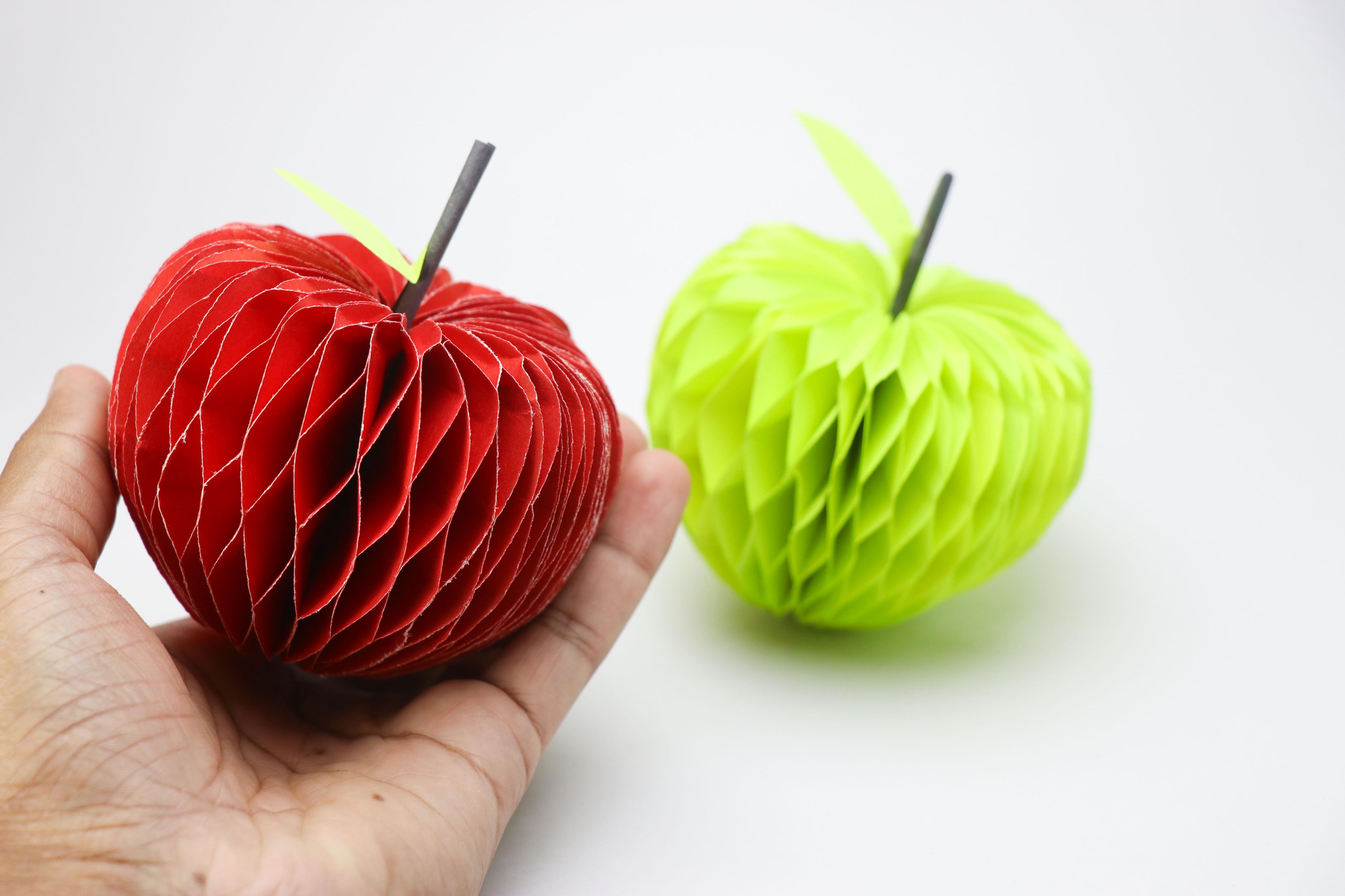 How to Make Unique Origami Apple in Very Easy Way : 9 Steps (with ...