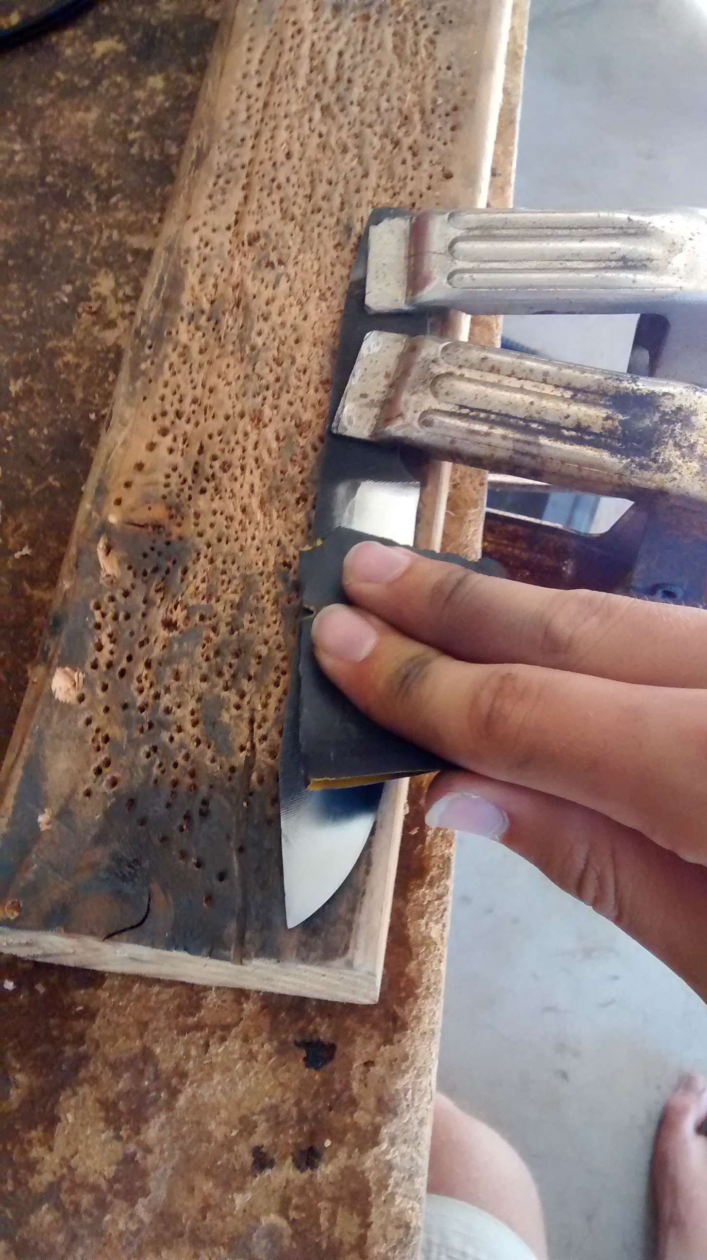 Homemade Knife From a File : 22 Steps (with Pictures) - Instructables