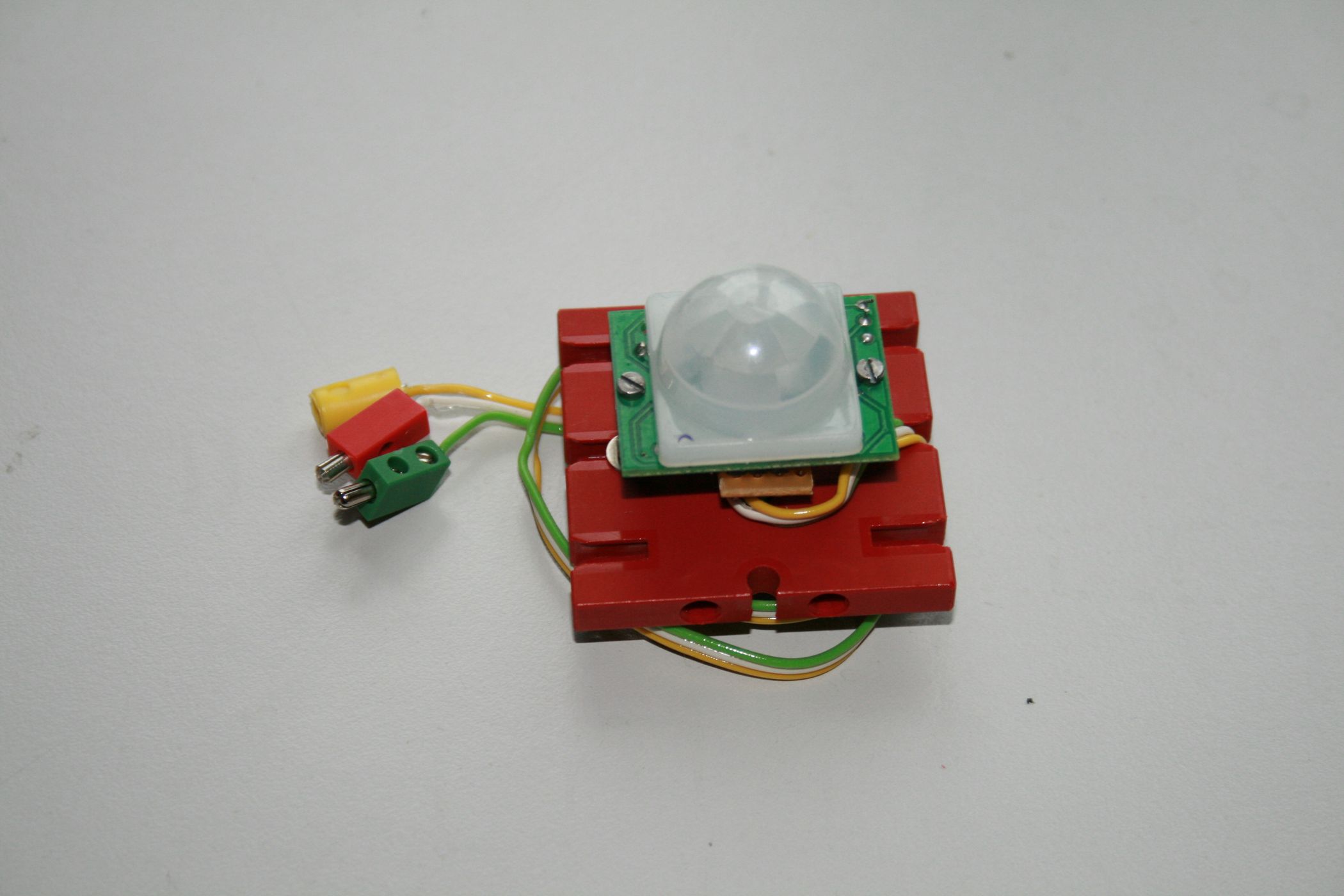 PIR Motion Sensor for Fischertechnik : 4 Steps - Instructables