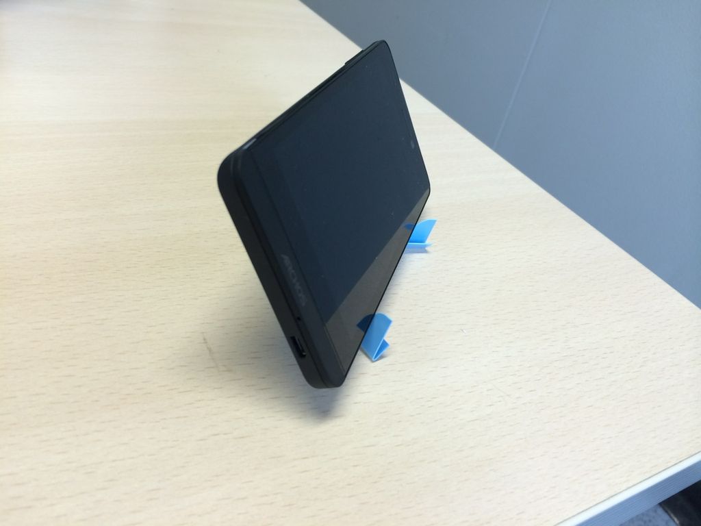Cell Phone Desktop Movie Stand : 4 Steps - Instructables
