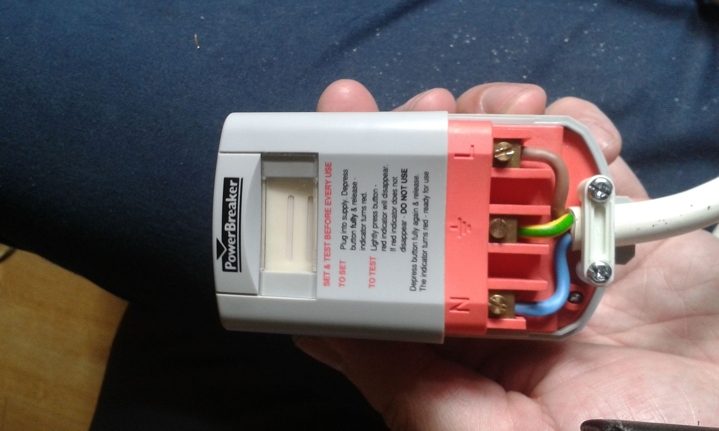 UK/European Extension Cable : 3 Steps - Instructables